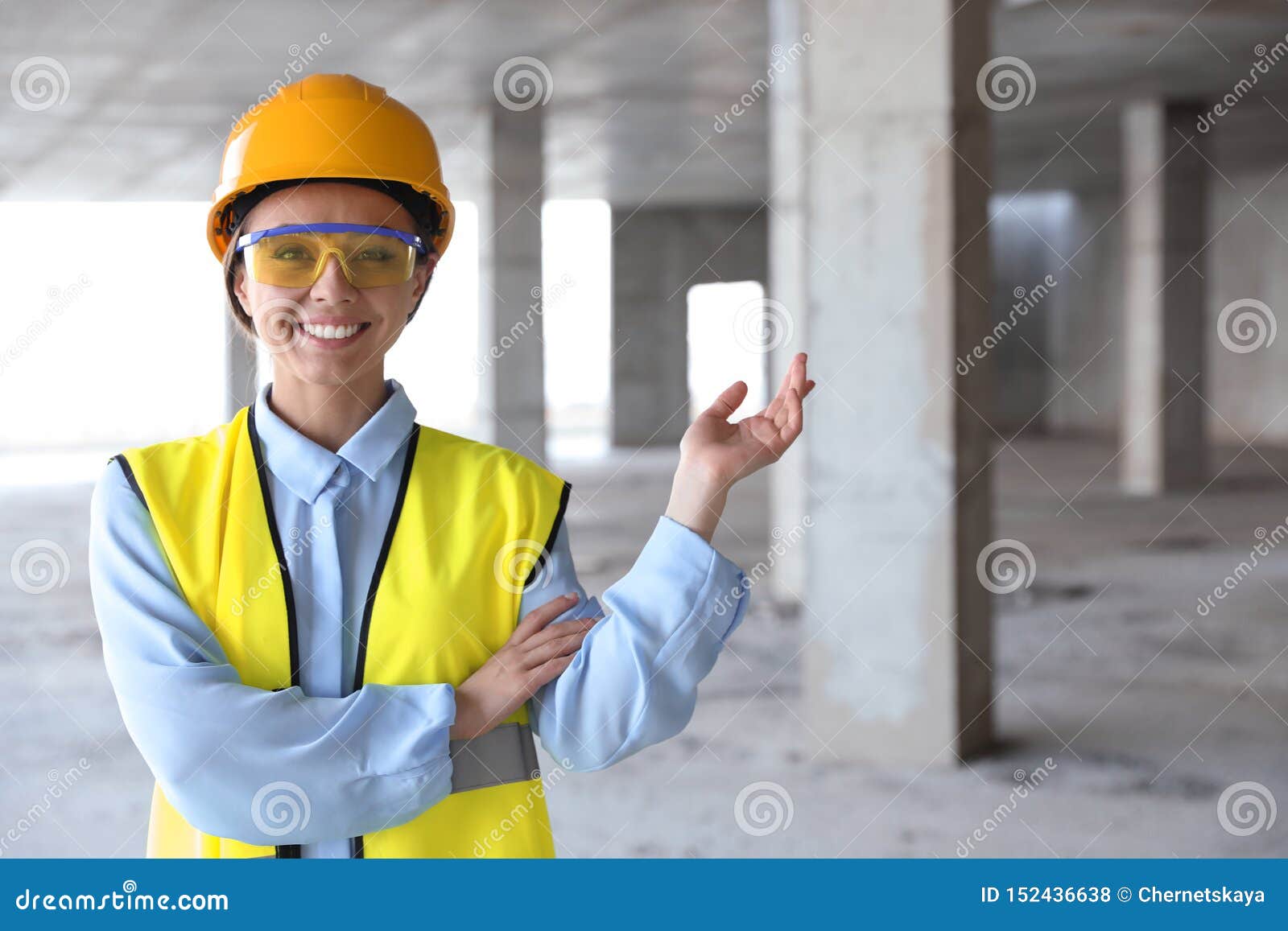 Professional Engineer in Safety Equipment at Construction Site Stock ...
