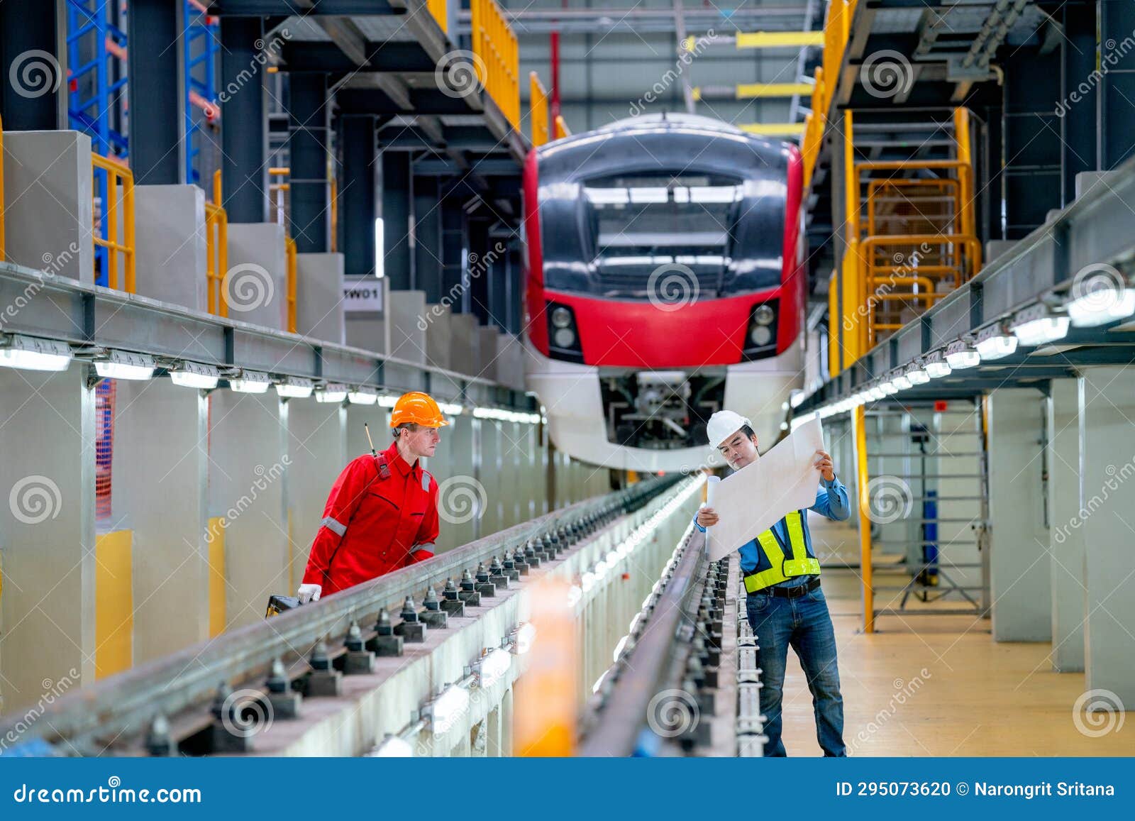 Professional Engineer Show the Detail in Plan or Drawing Document To ...