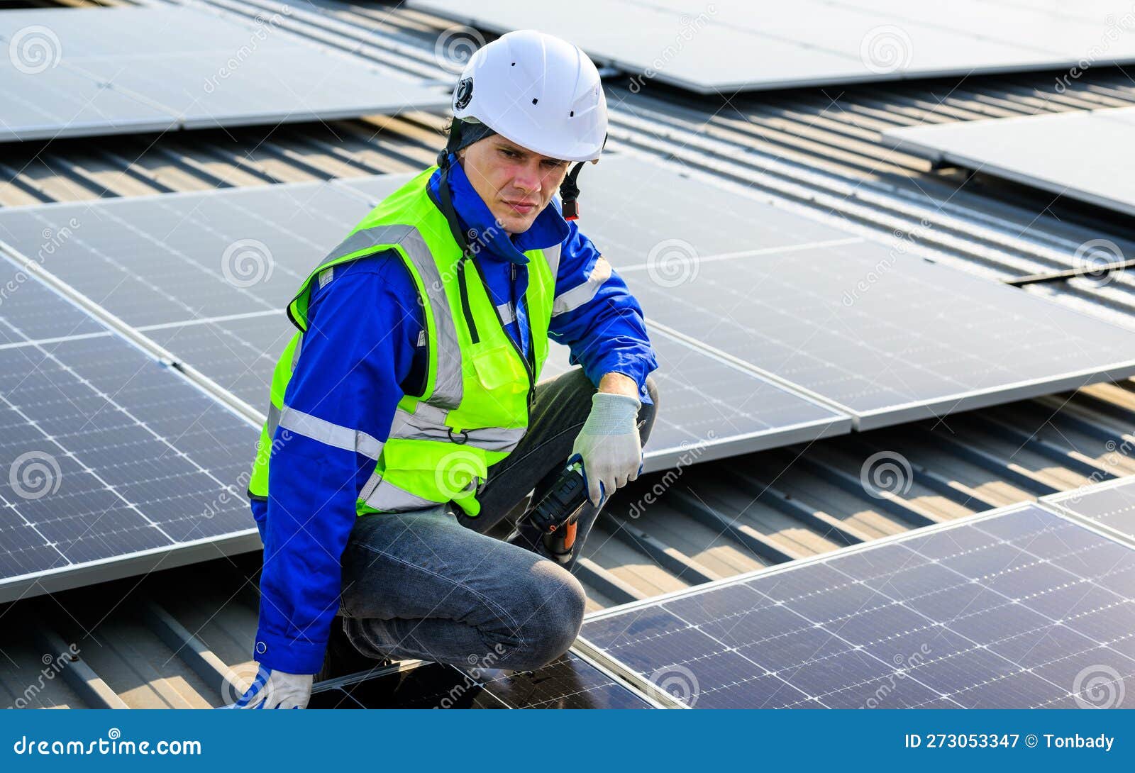 Professional Engineer Technician with Safety Helmet Checking System ...