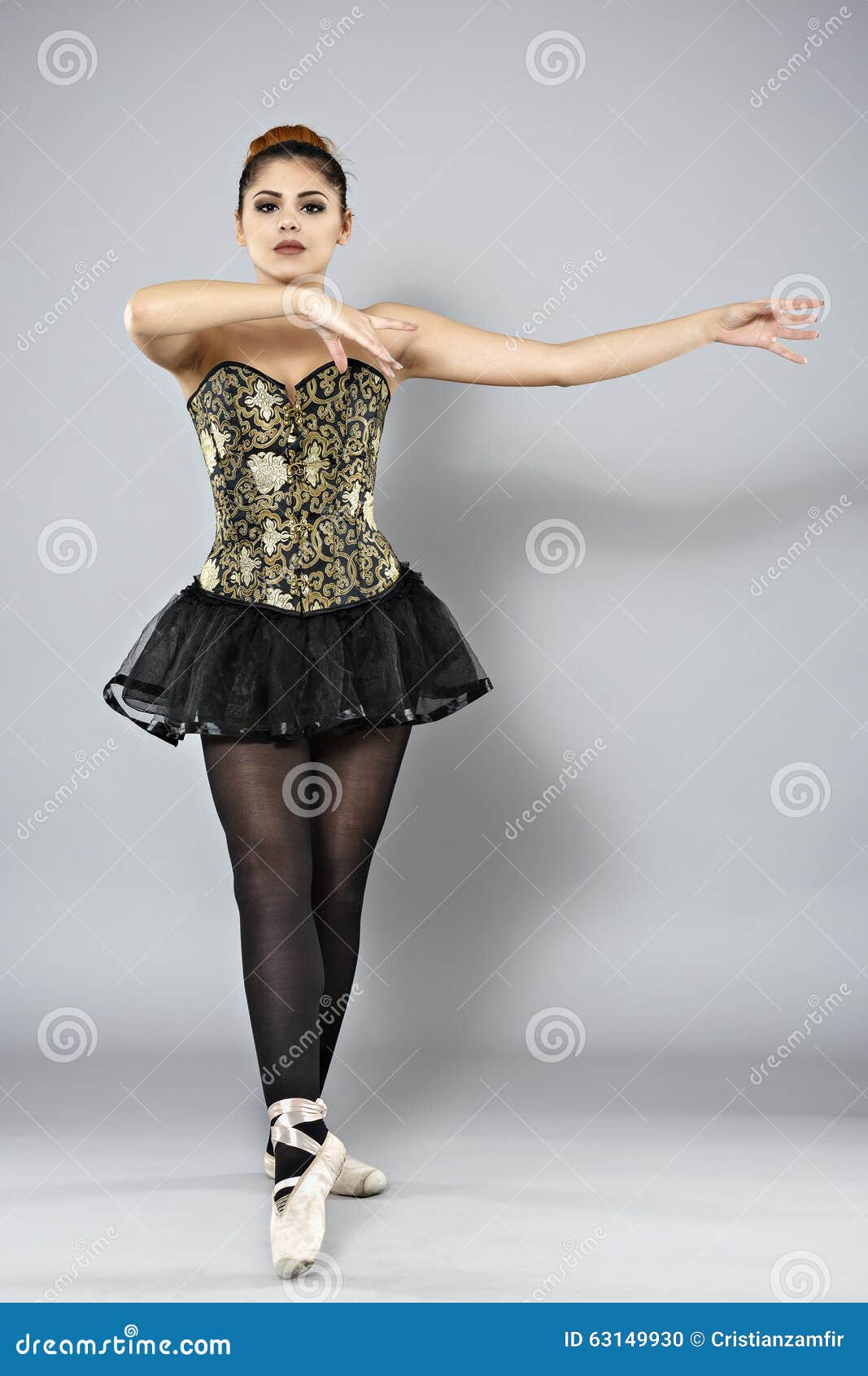 Professional Female Ballet Dancer Stock Photo - Image of full, graceful ...