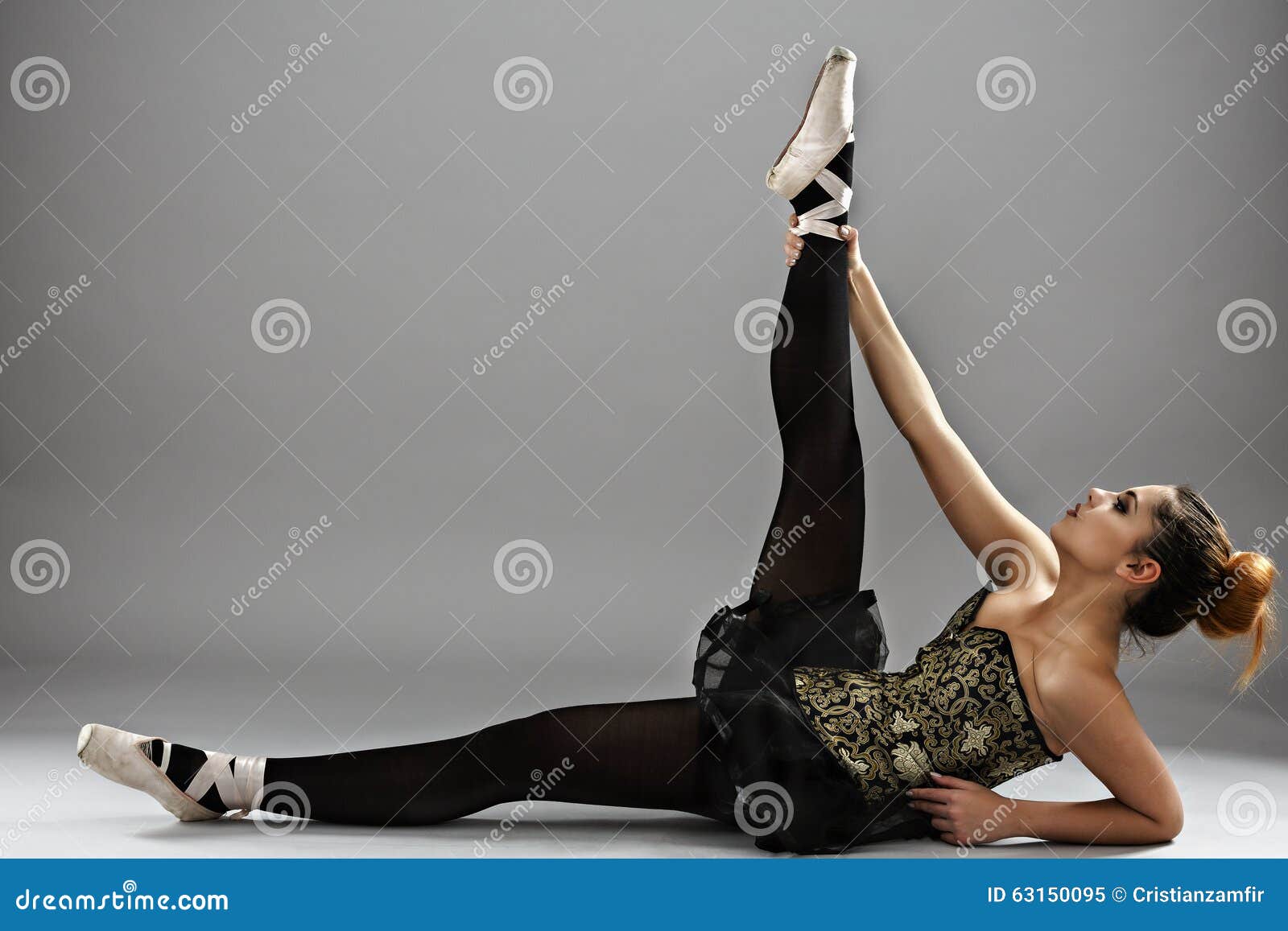 Professional Female Ballet Dancer Stock Image - Image of elegance ...
