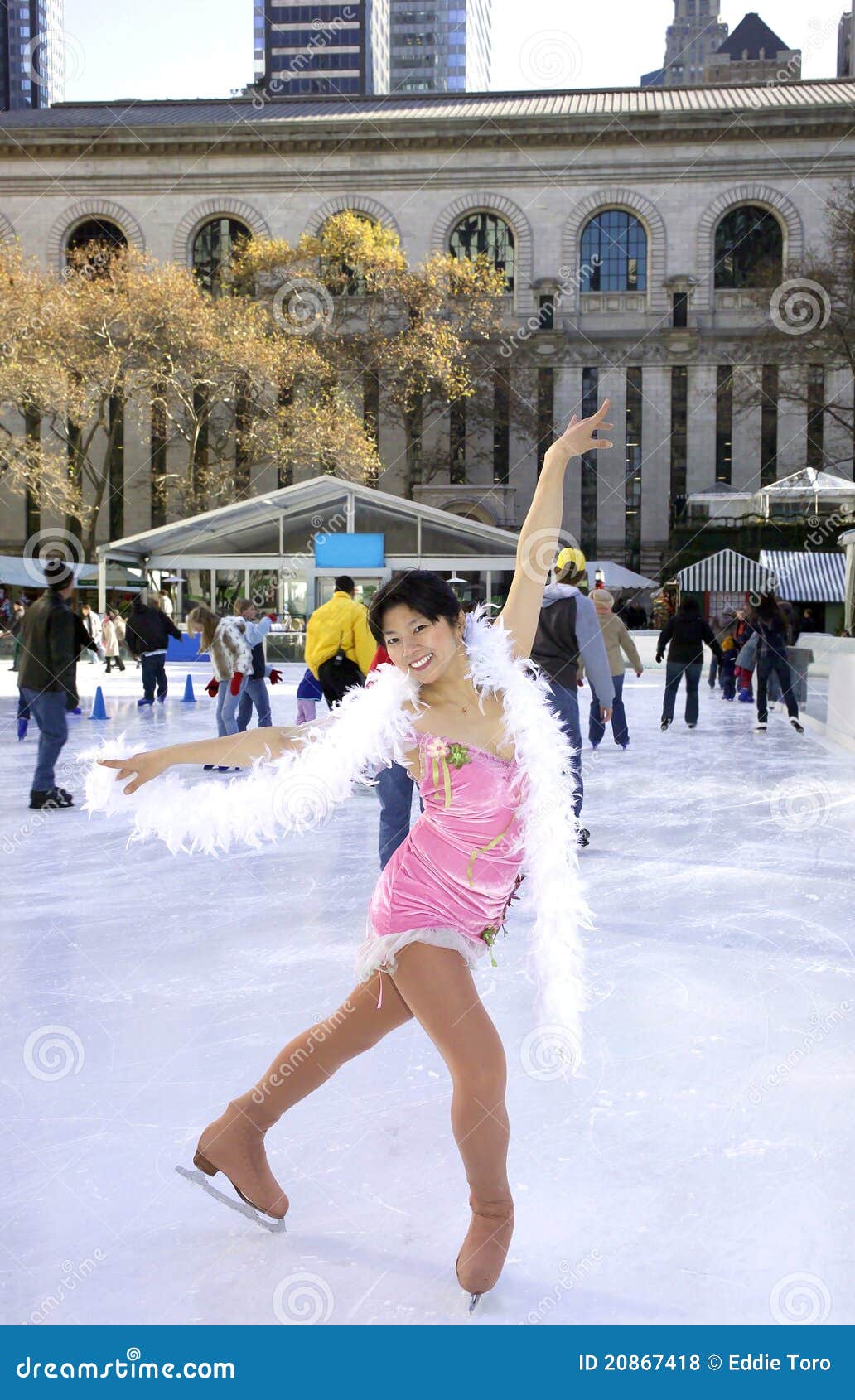Professional female skater stock photo. Image of skating - 20867418