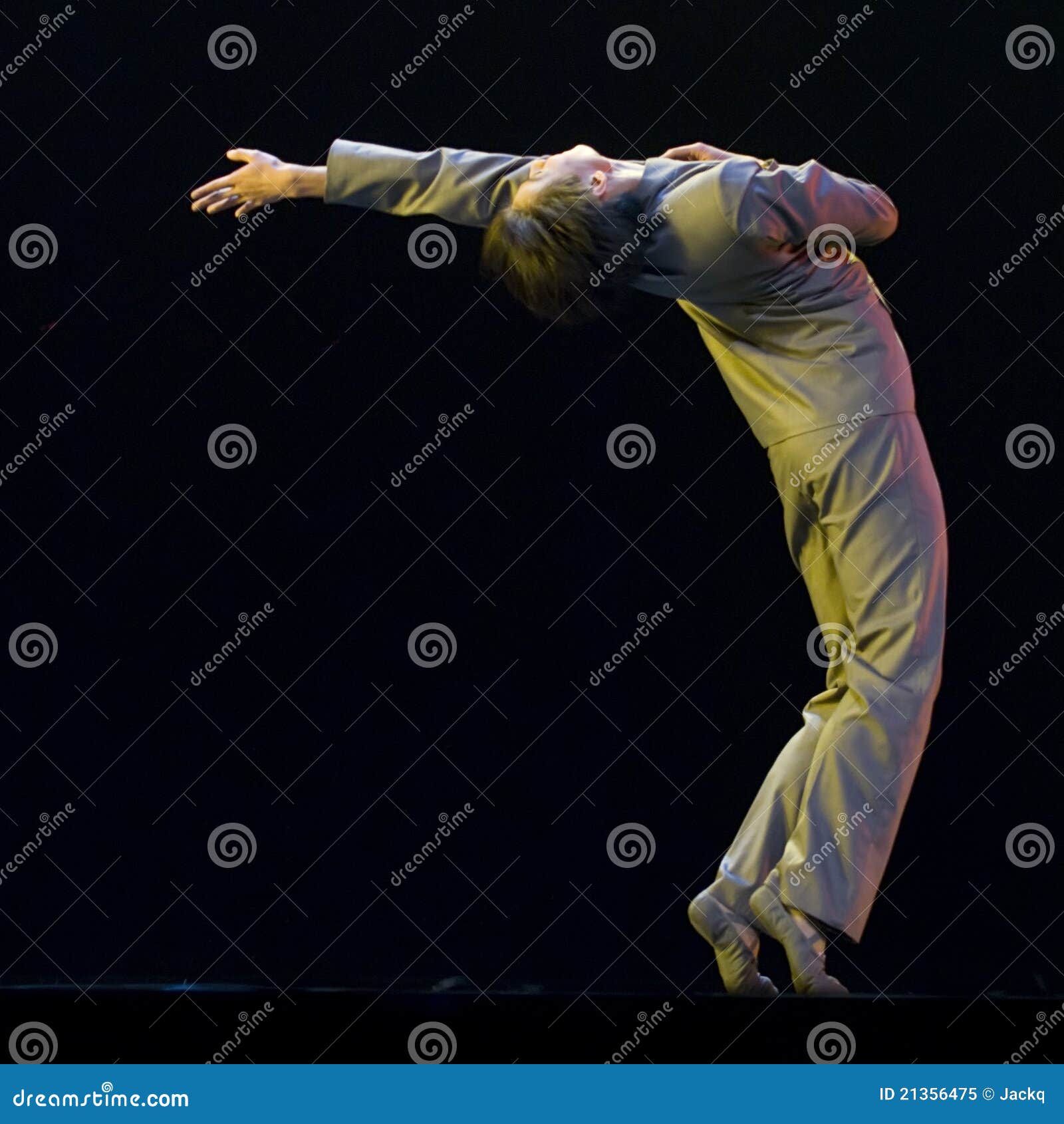 Professional modern dancer editorial image. Image of motion - 21356475