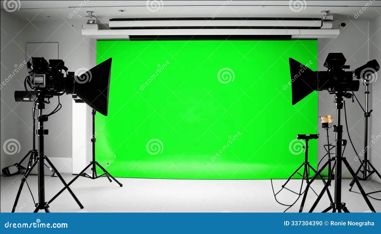 Professional Photography Studio Setup Featuring Green Screen, Lights ...