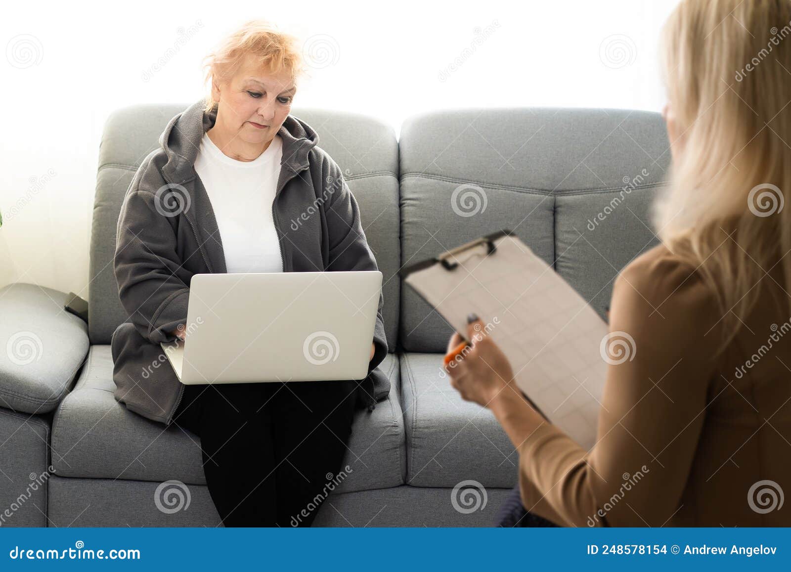 Professional Psychologist Conducting a Consultation. Stock Photo ...