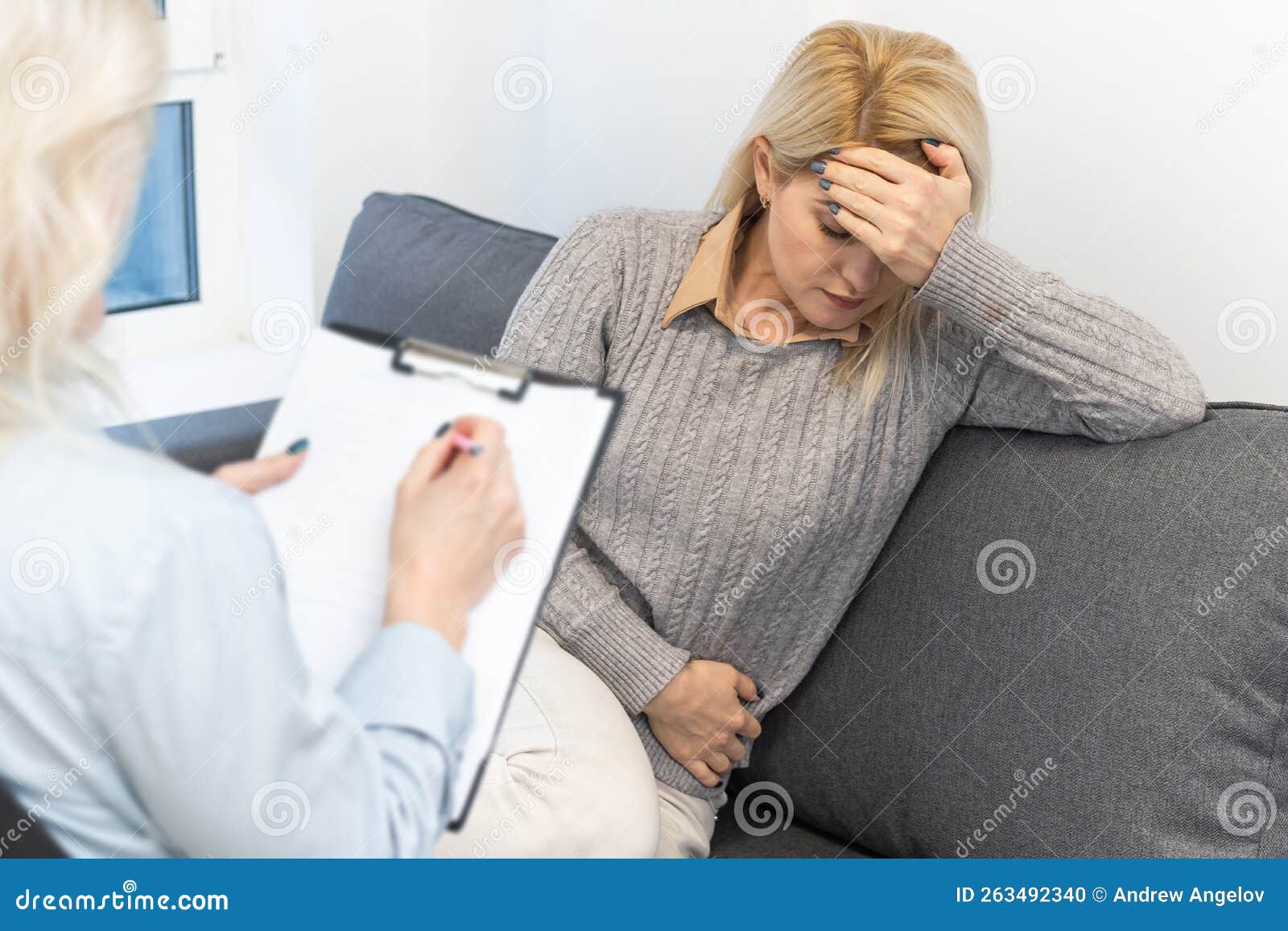 Professional Psychologist Conducting a Consultation. Stock Photo ...