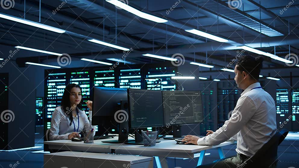 It Professional in Server Hub Establishing Performance Benchmarks Stock Image - Image of ...