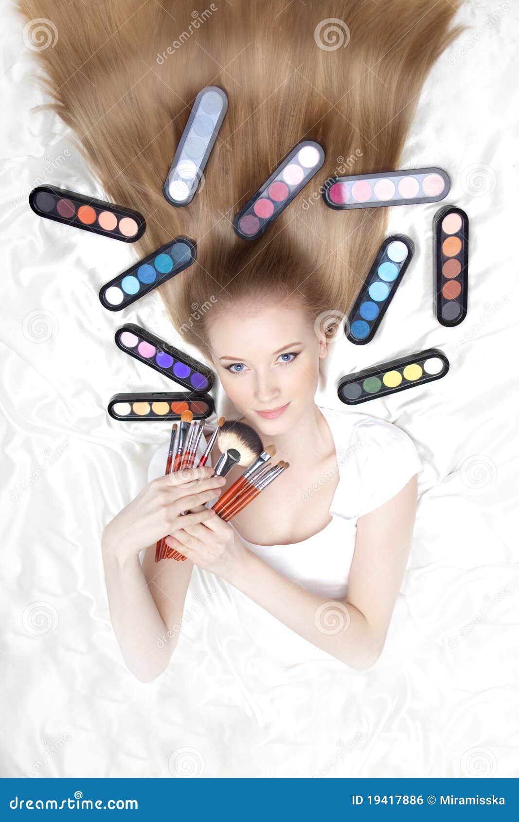 Professional Stylist Make-up Artist Makes Eye Makeup Model. Face Model ...