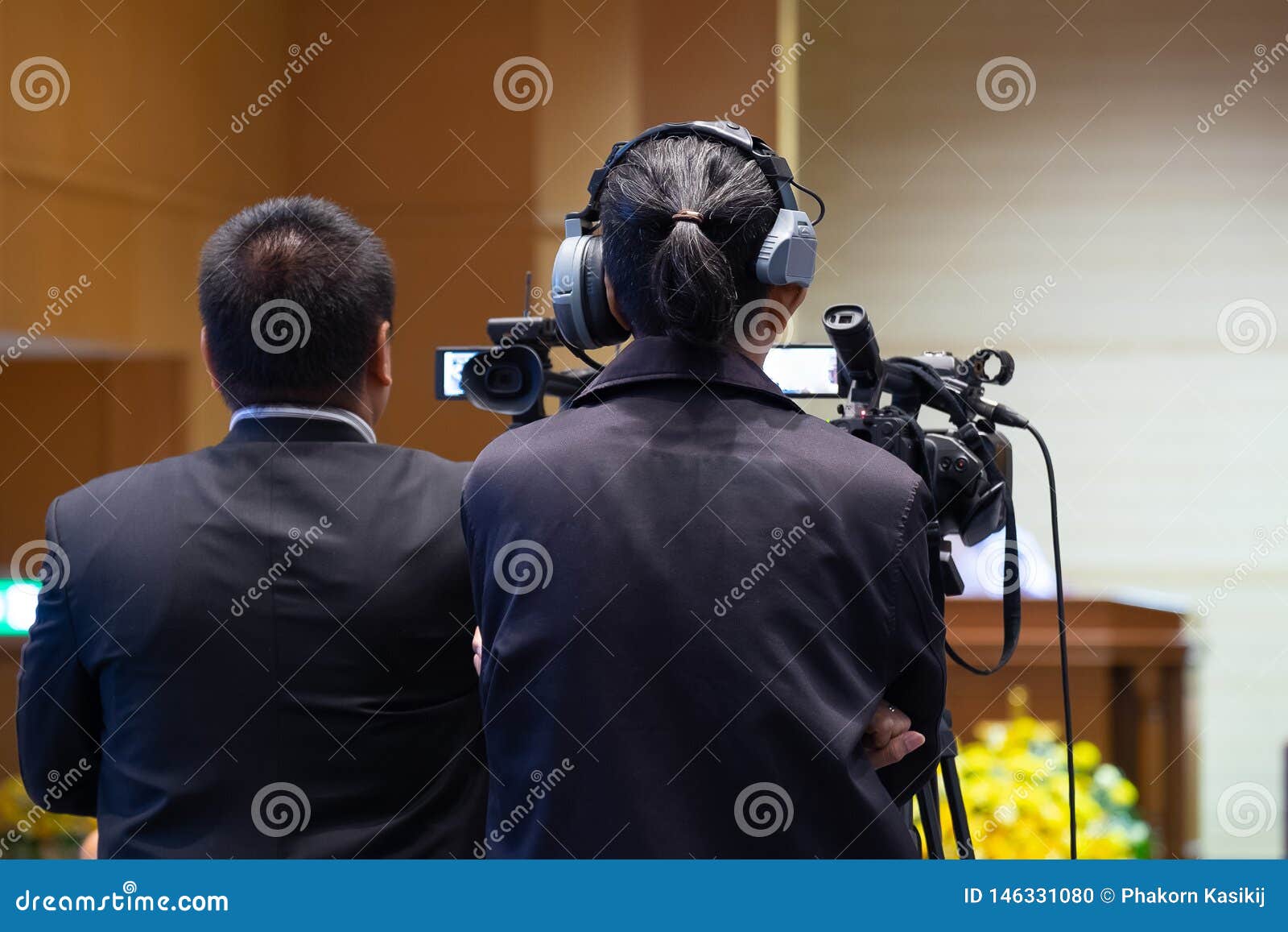 Professional Videographer Recording Seminar Meeting Editorial Image ...