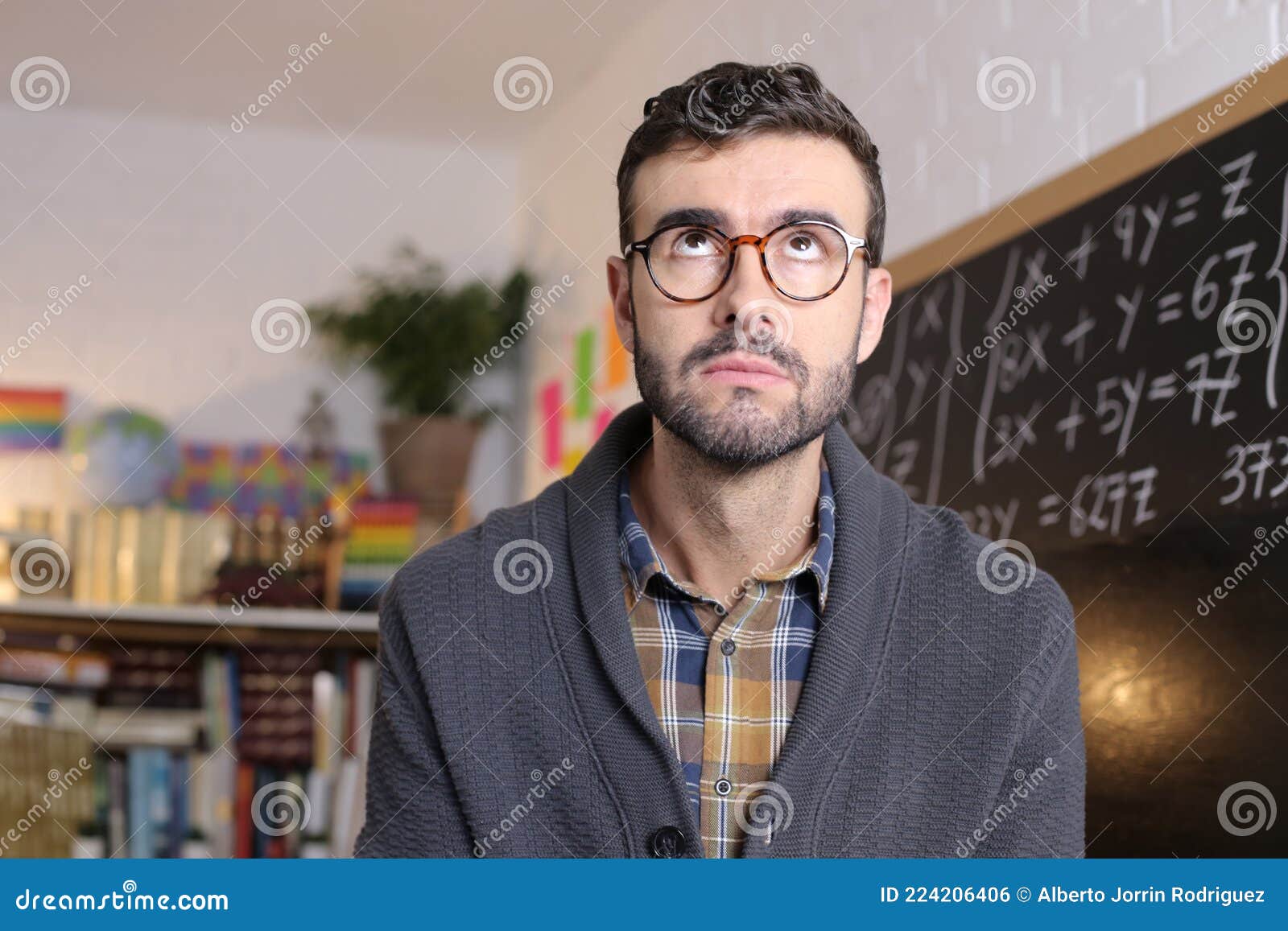 Professor Frustrado Rodando Olhos Em Sala De Aula Foto de Stock ...