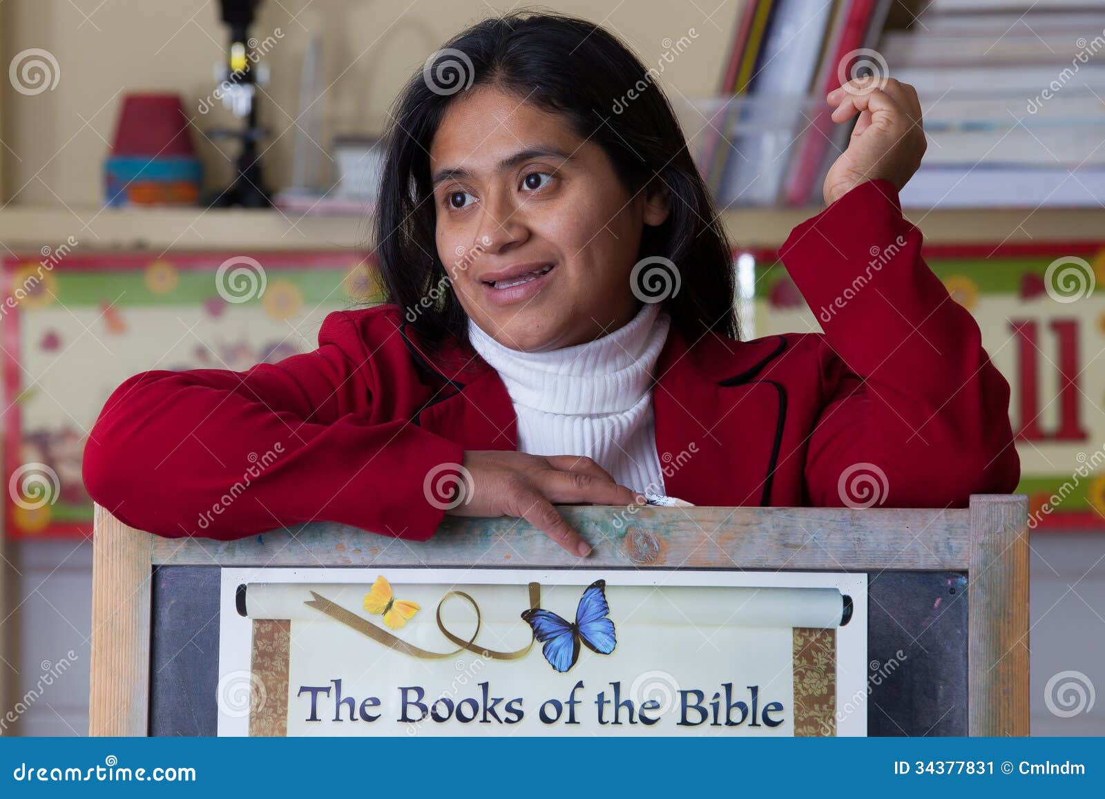 Professor Teaching Bible Class Imagem de Stock - Imagem de feliz ...