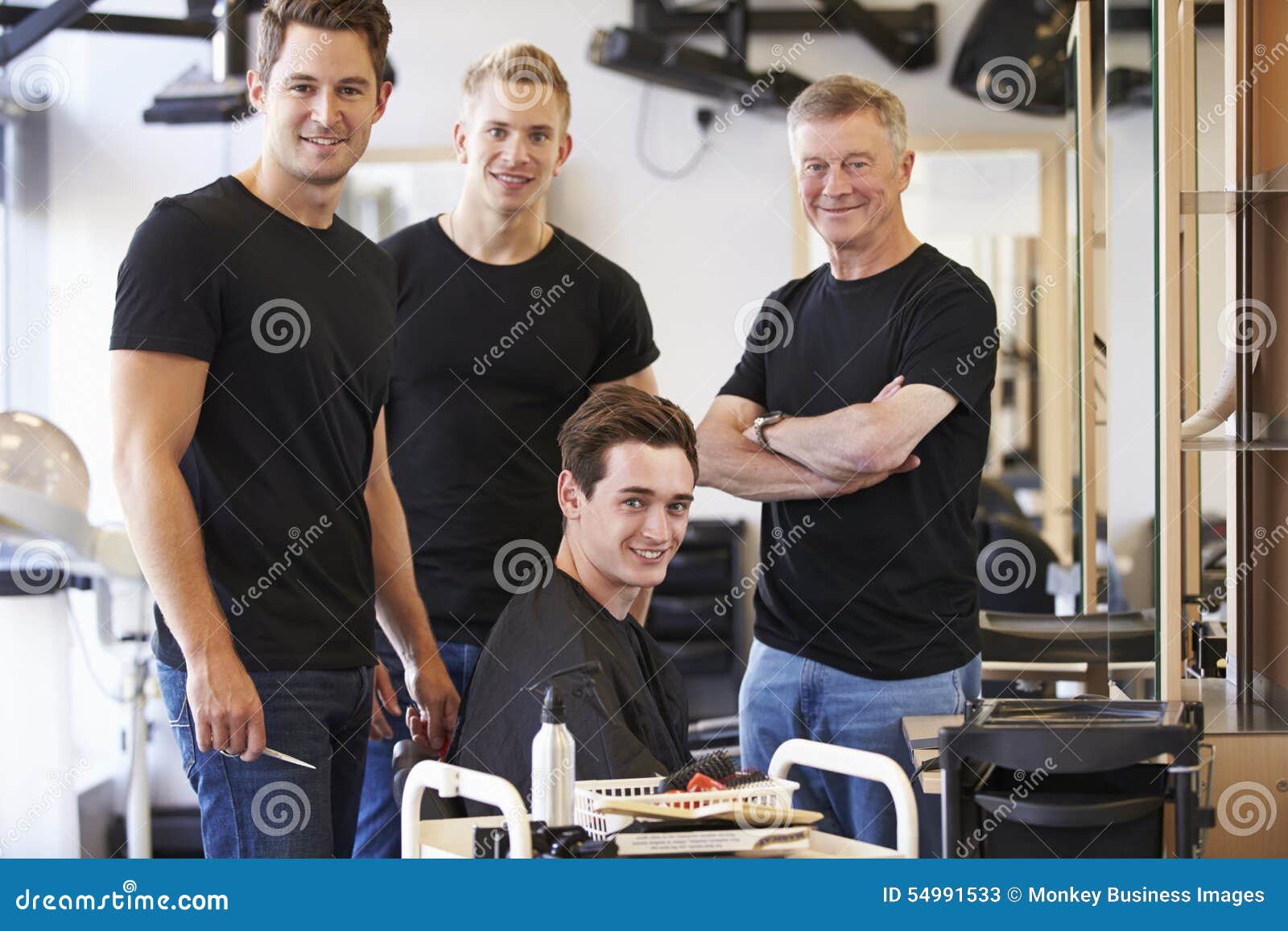 Professor Training Mature Students No Cabeleireiro Imagem de Stock ...