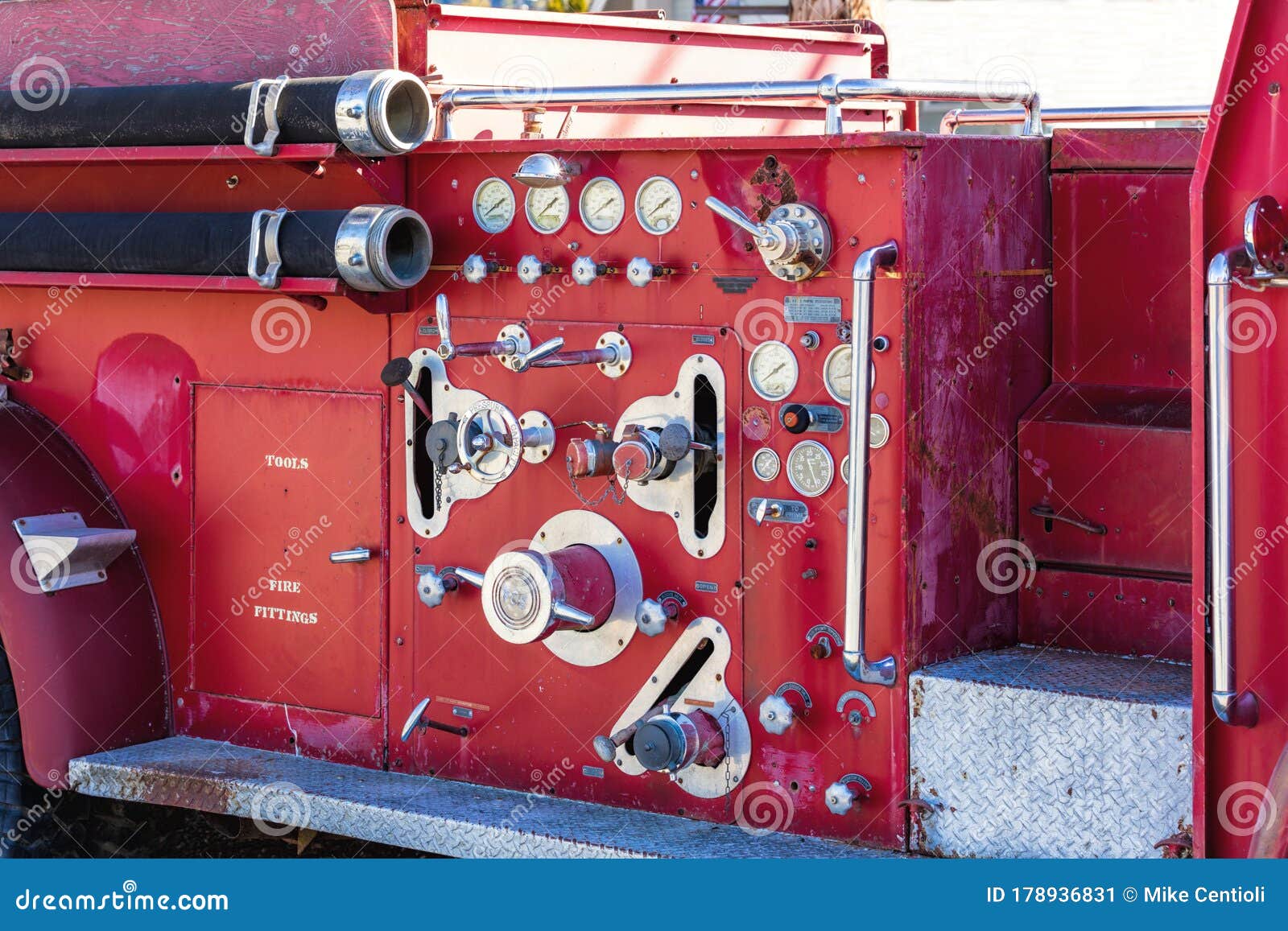 Profile of a Classic Fire Engine Stock Image - Image of detail, hose ...
