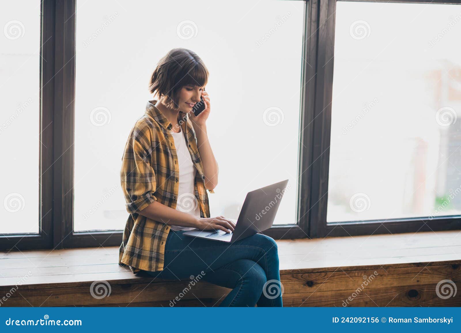 Profile Photo Of Smart Millennial Bob Hairdo Lady Type Laptop Talk