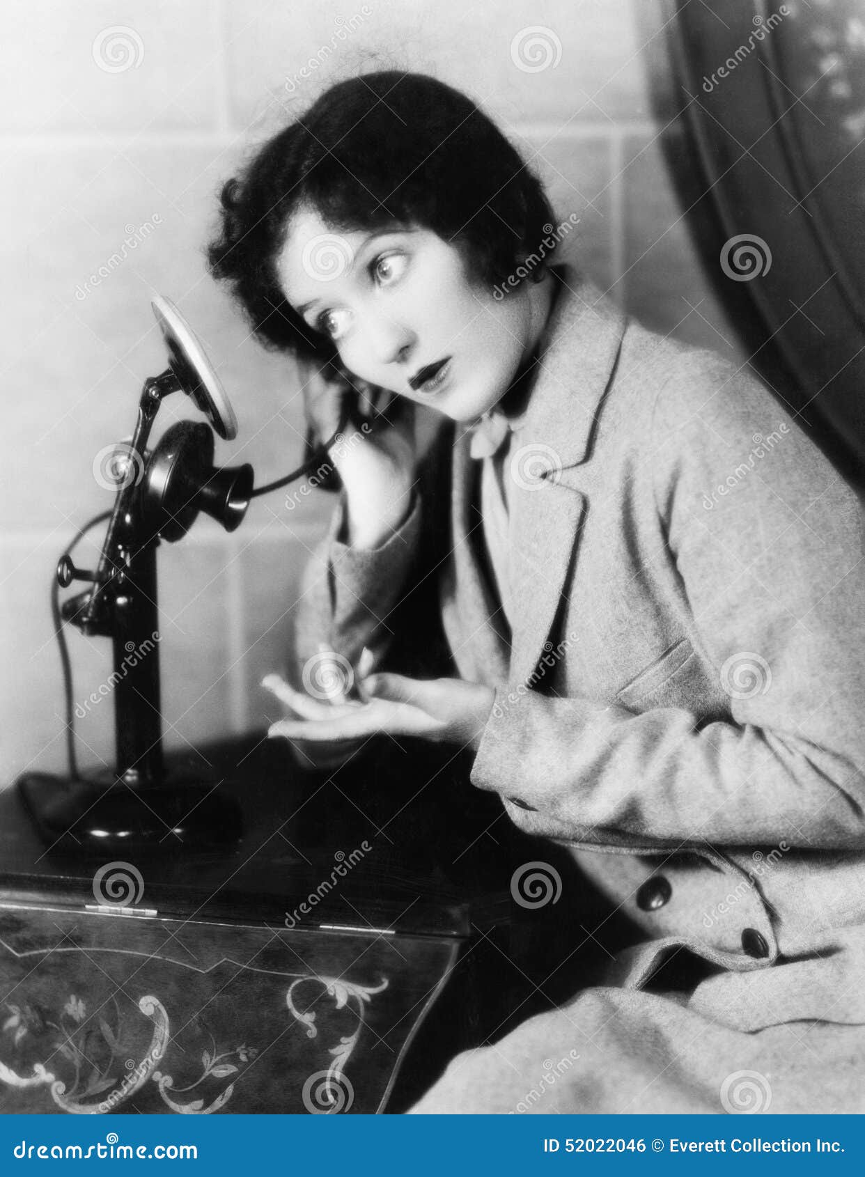 Profile of a Woman Talking on the Telephone Stock Photo - Image of ...