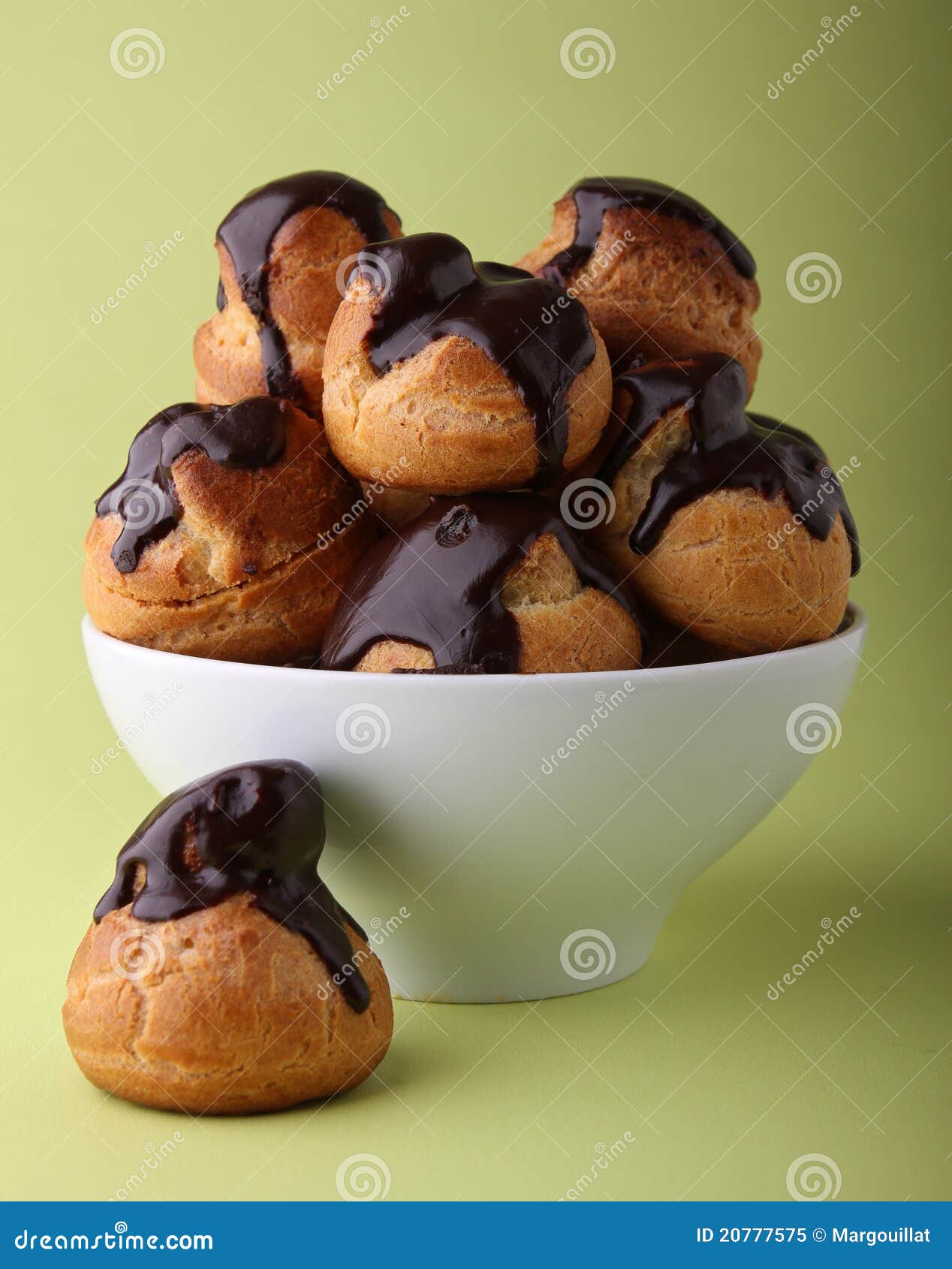 Profiterole stock image. Image of french, choux, bowl - 20777575