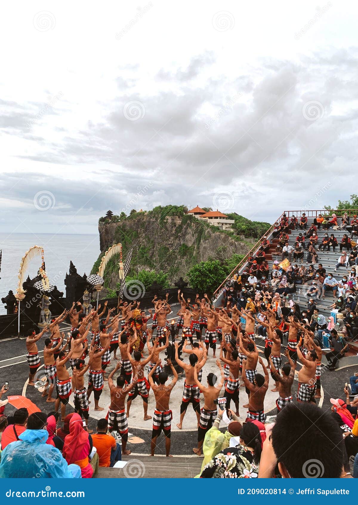 Programa tari kecak imagen de archivo editorial. Imagen de bali - 209020814