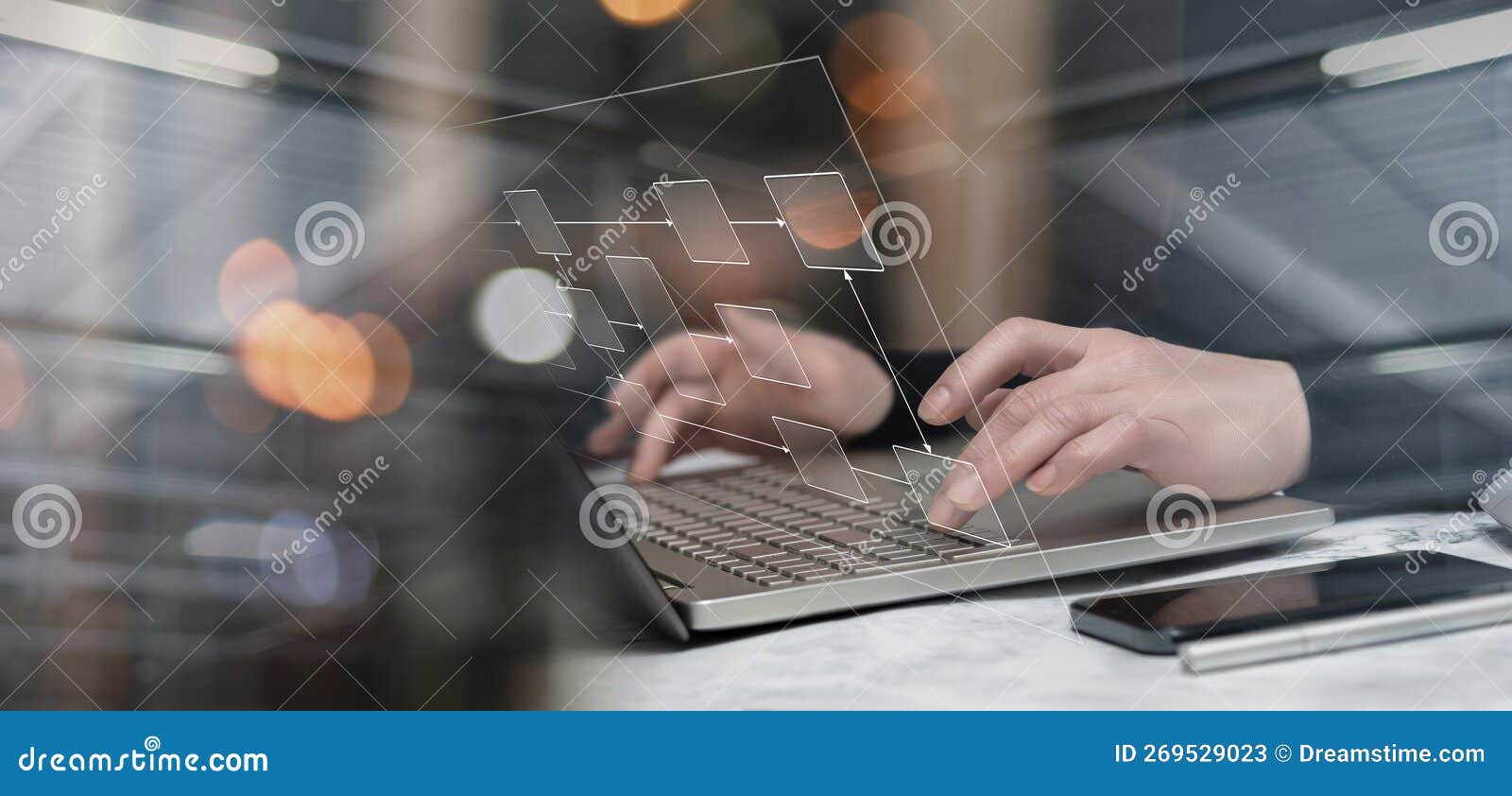 Programador Trabajando En Laptop Con Algoritmo Imagen de archivo ...