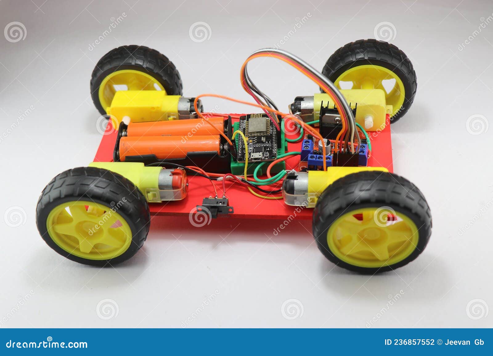 Programmable Robotic Car with Four Wheel Drive and Wireless Control ...