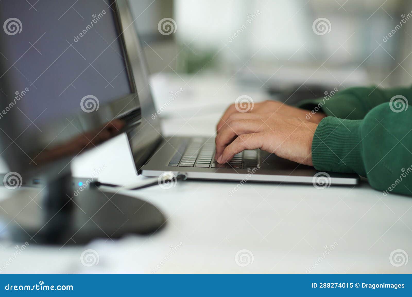 Programmer Working on Computer Stock Image - Image of office, hands: 288274015