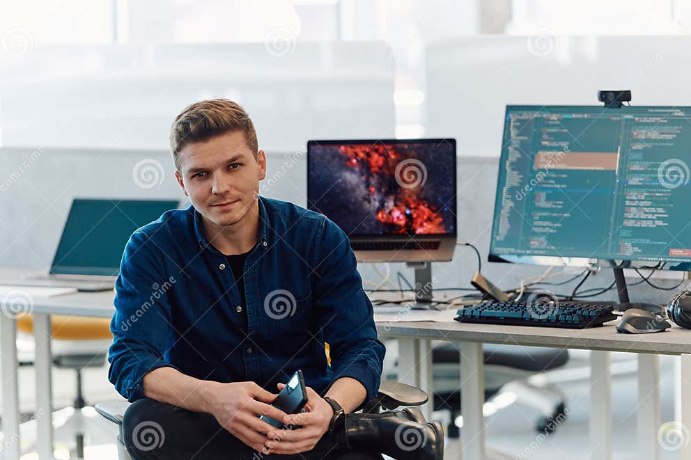 Programming. Man Working on Computer in it Office, Sitting at Desk ...