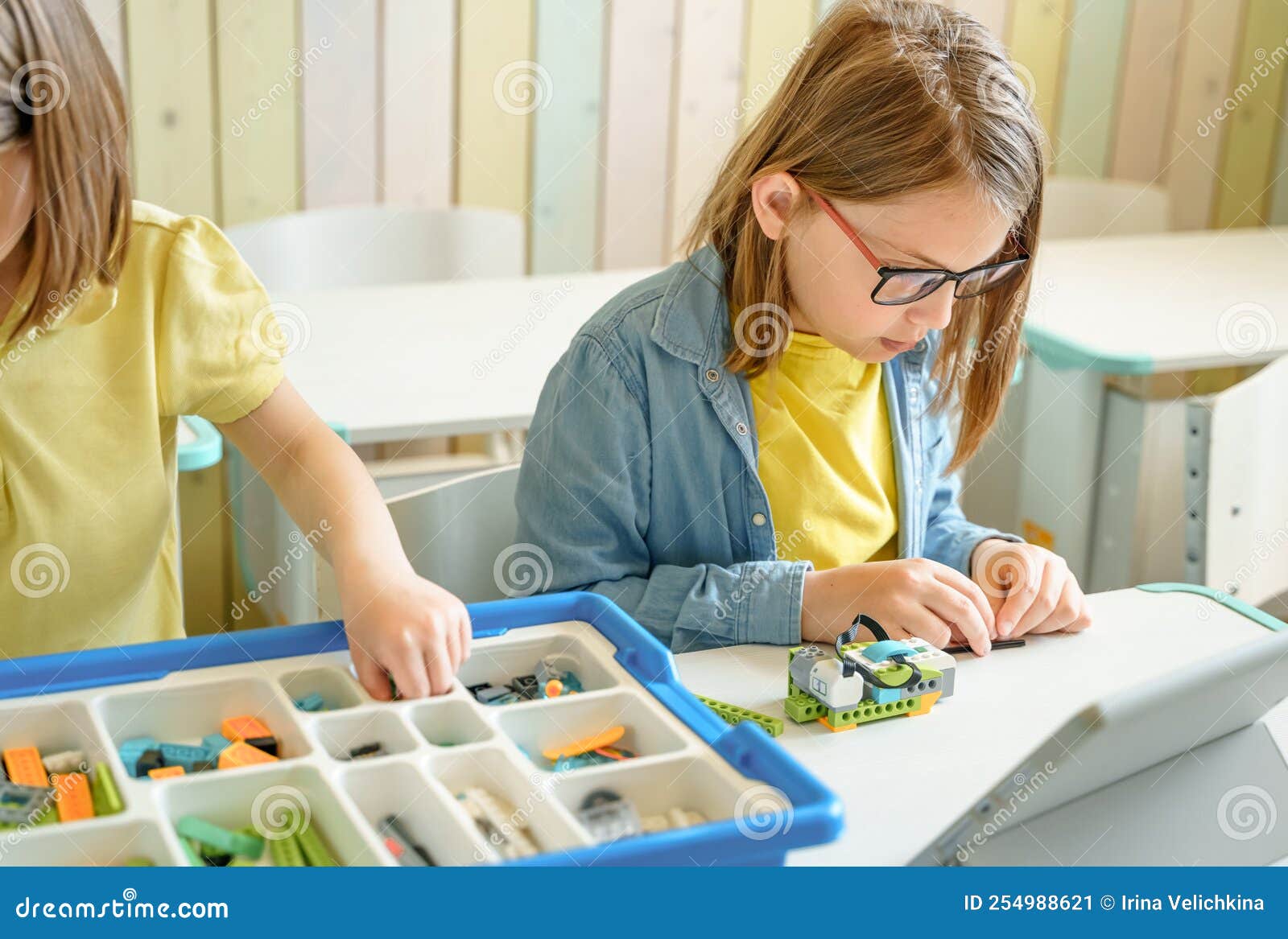 Programming Work, Learning Robotics in Elementary School. Children ...