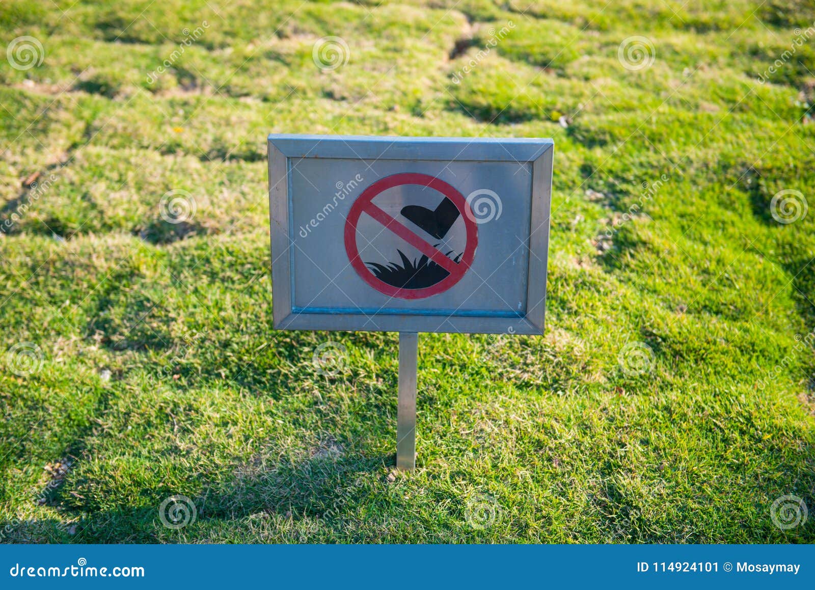 The Prohibited Sign Don`t Walk on the Grass Stock Image - Image of lawn ...