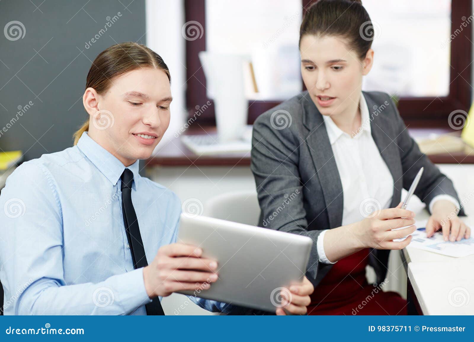 Project Discussion at Open Plan Office Stock Image - Image of ...