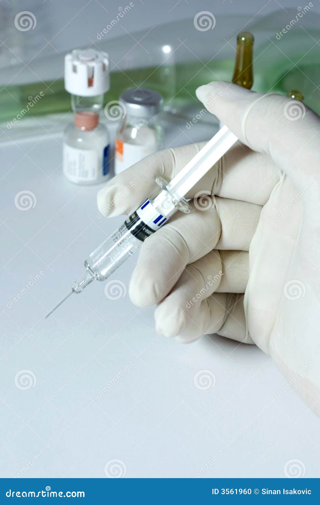 Projectile photo stock. Image du maladie, hôpital, clinique - 3561960