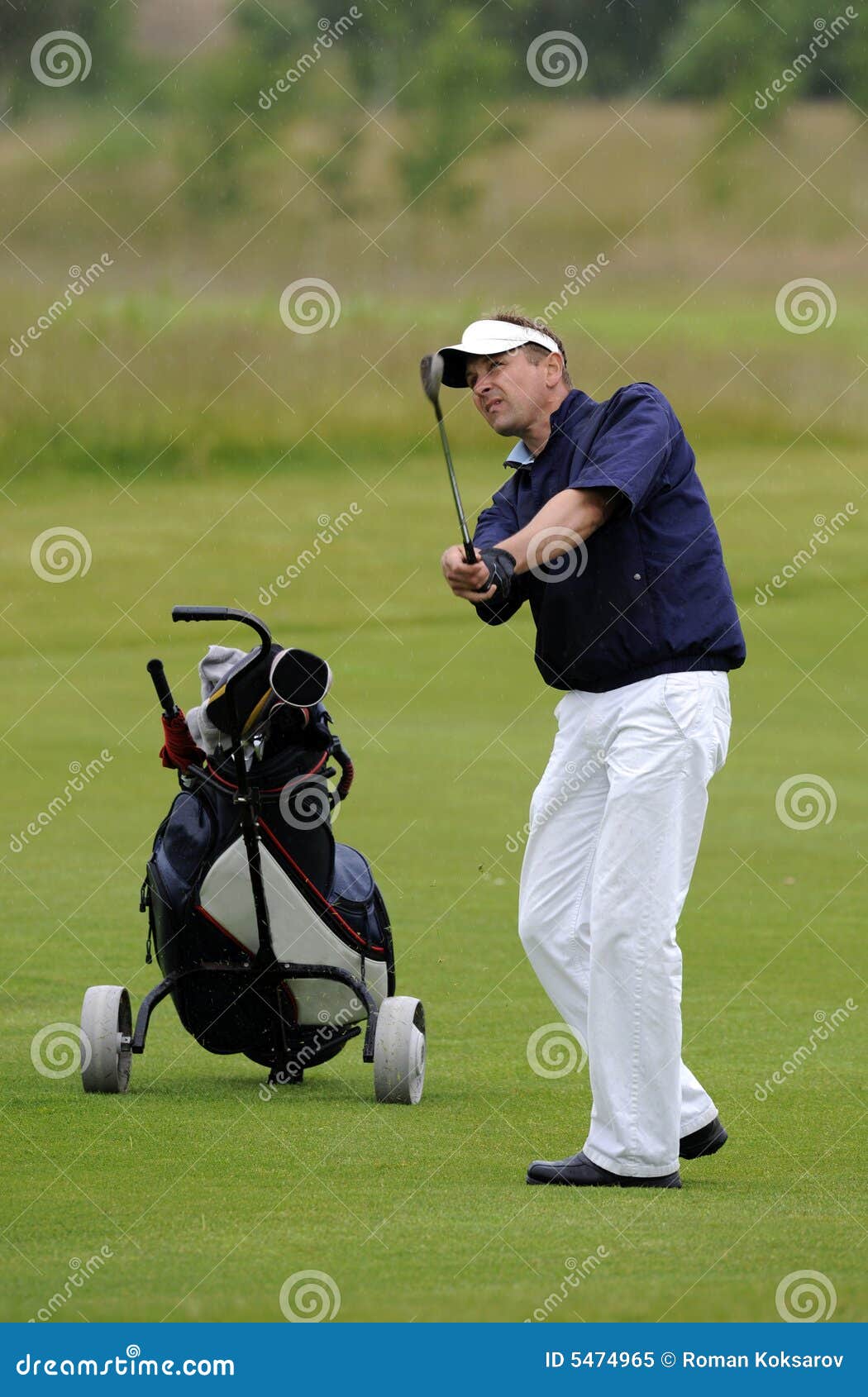 Projectile de golf image stock. Image du accomplissement - 5474965