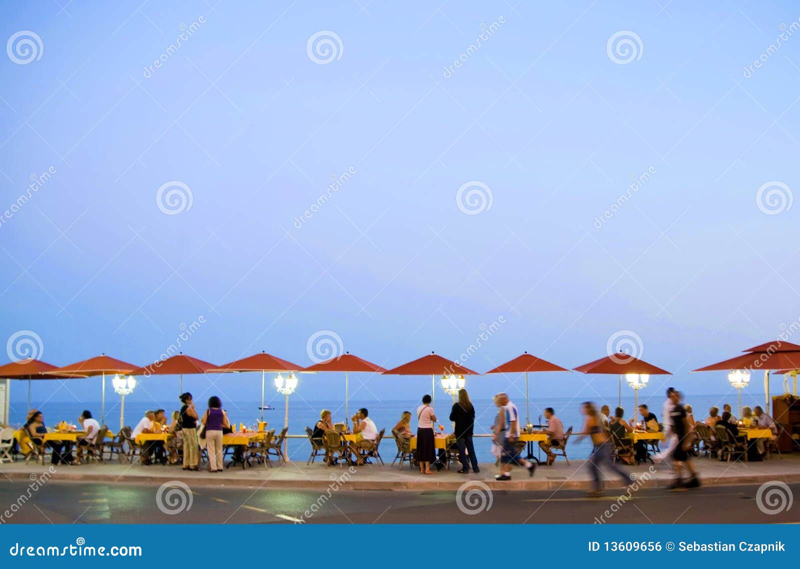 "promenade" De Riviera Francesa Foto de archivo - Imagen de vacaciones ...