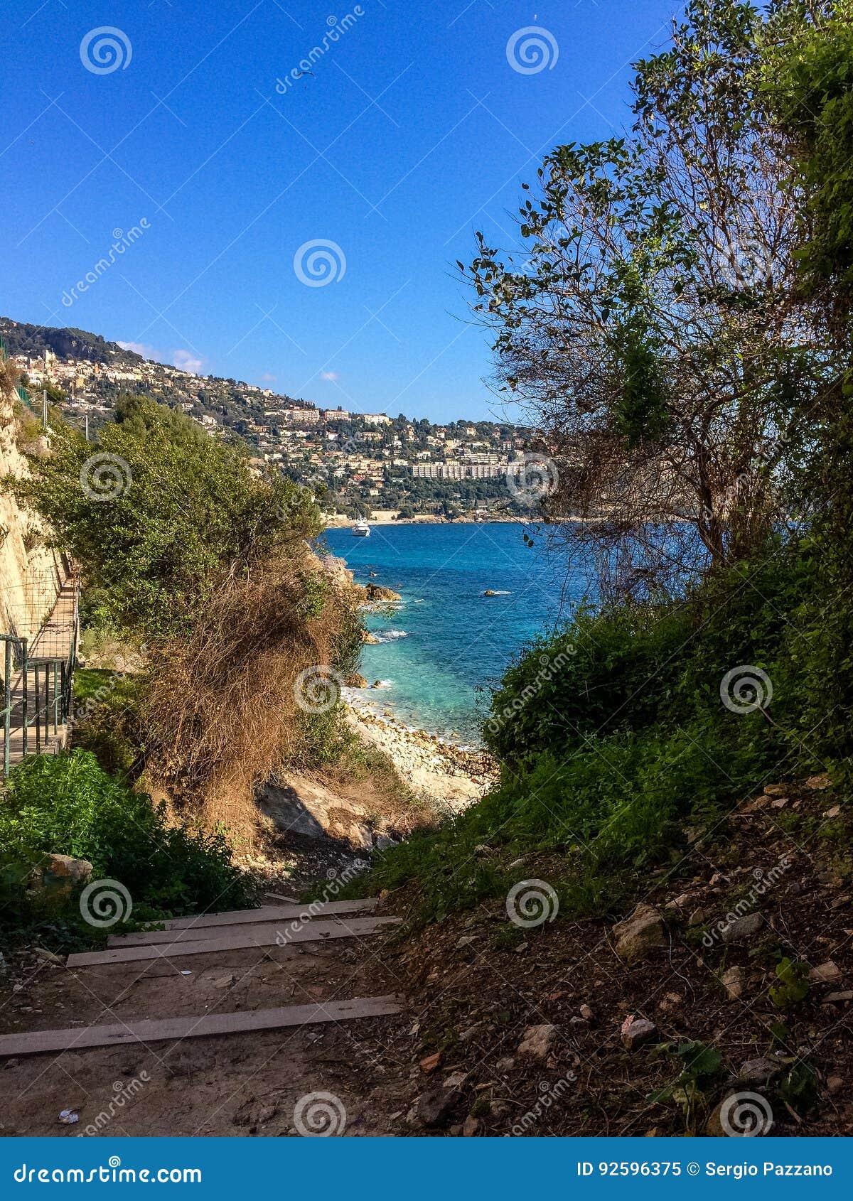 Promenade Le Corbusier in Der Kappe Martin Stockbild - Bild von baum ...