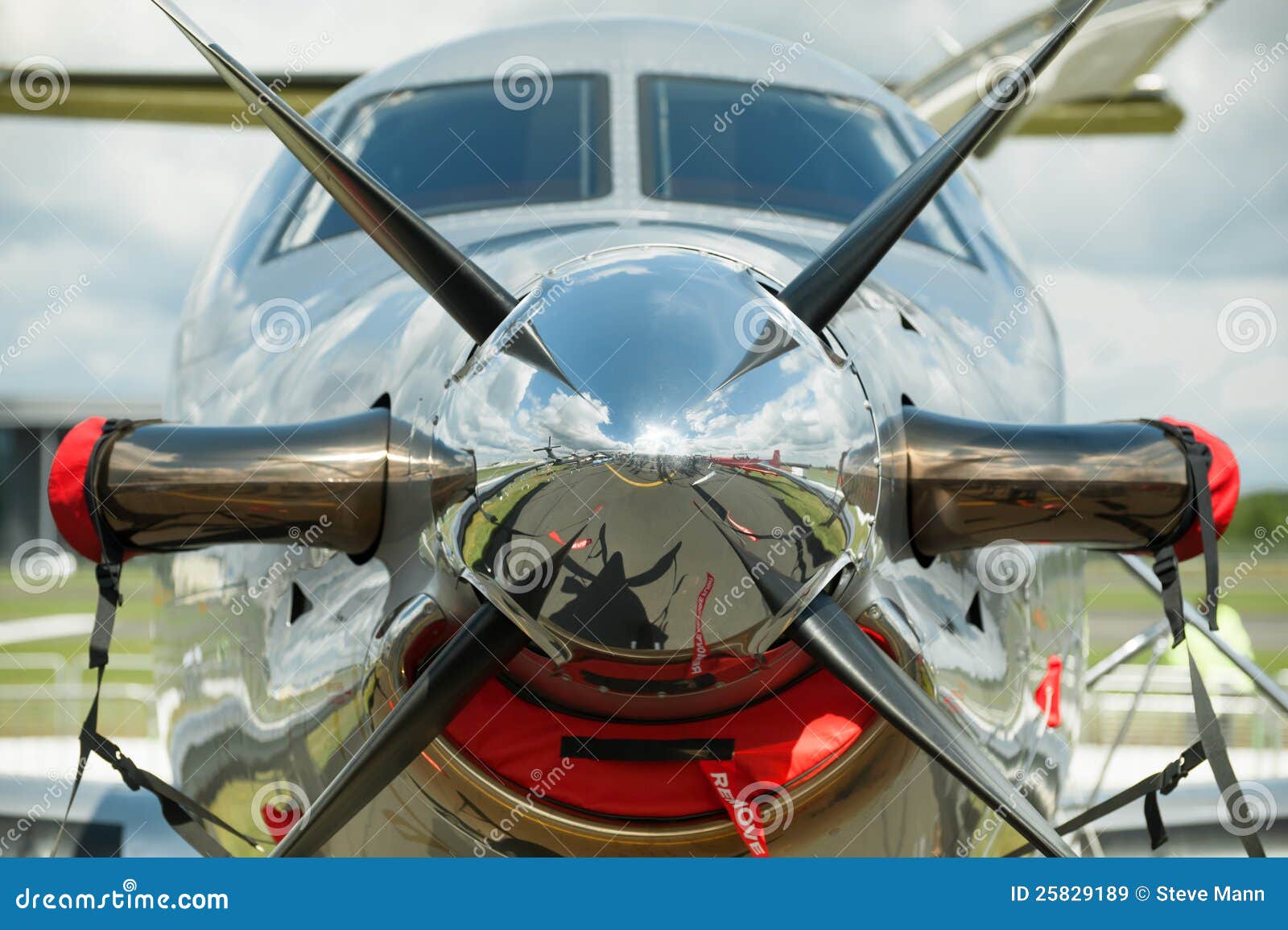 Propeller Aircraft Stock Image | CartoonDealer.com #3652525