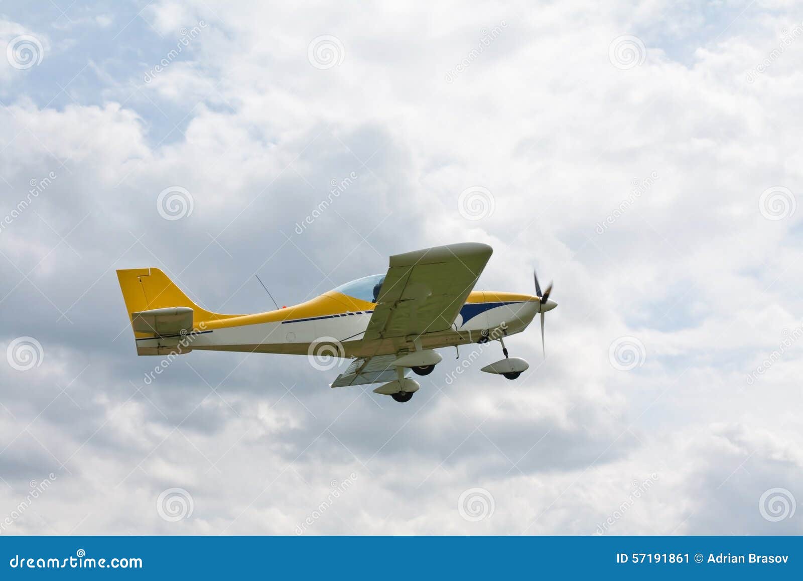 Propeller airplane flying stock image. Image of plane - 57191861