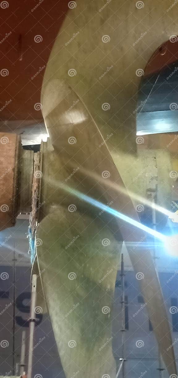 Propeller of a Container Ship Stock Photo - Image of floor, iron: 290904244