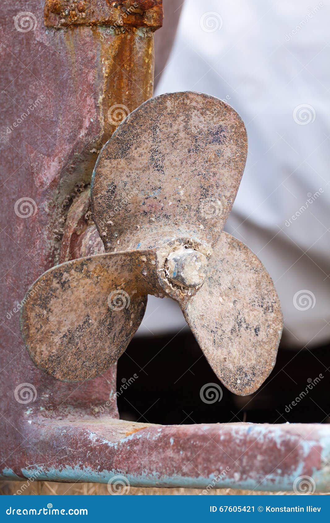 Propeller of fishing boat stock image. Image of jetty - 67605421