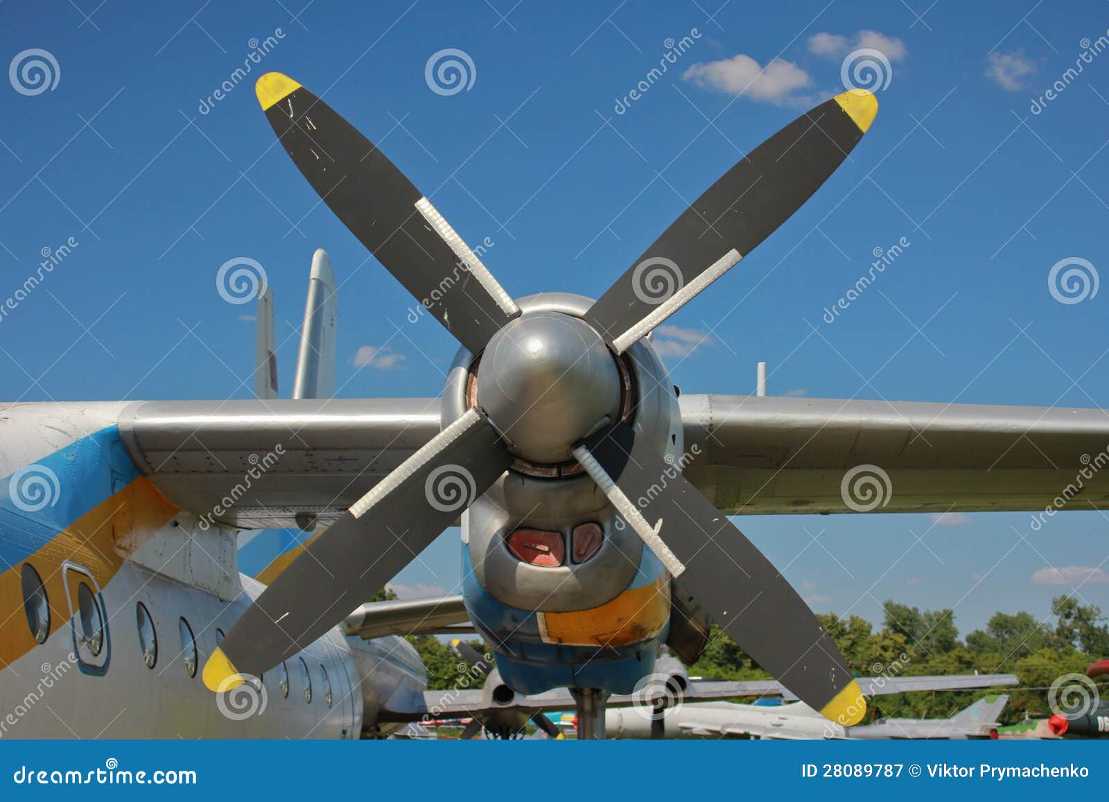 Propeller plane stock image. Image of plane, supplier - 28089787