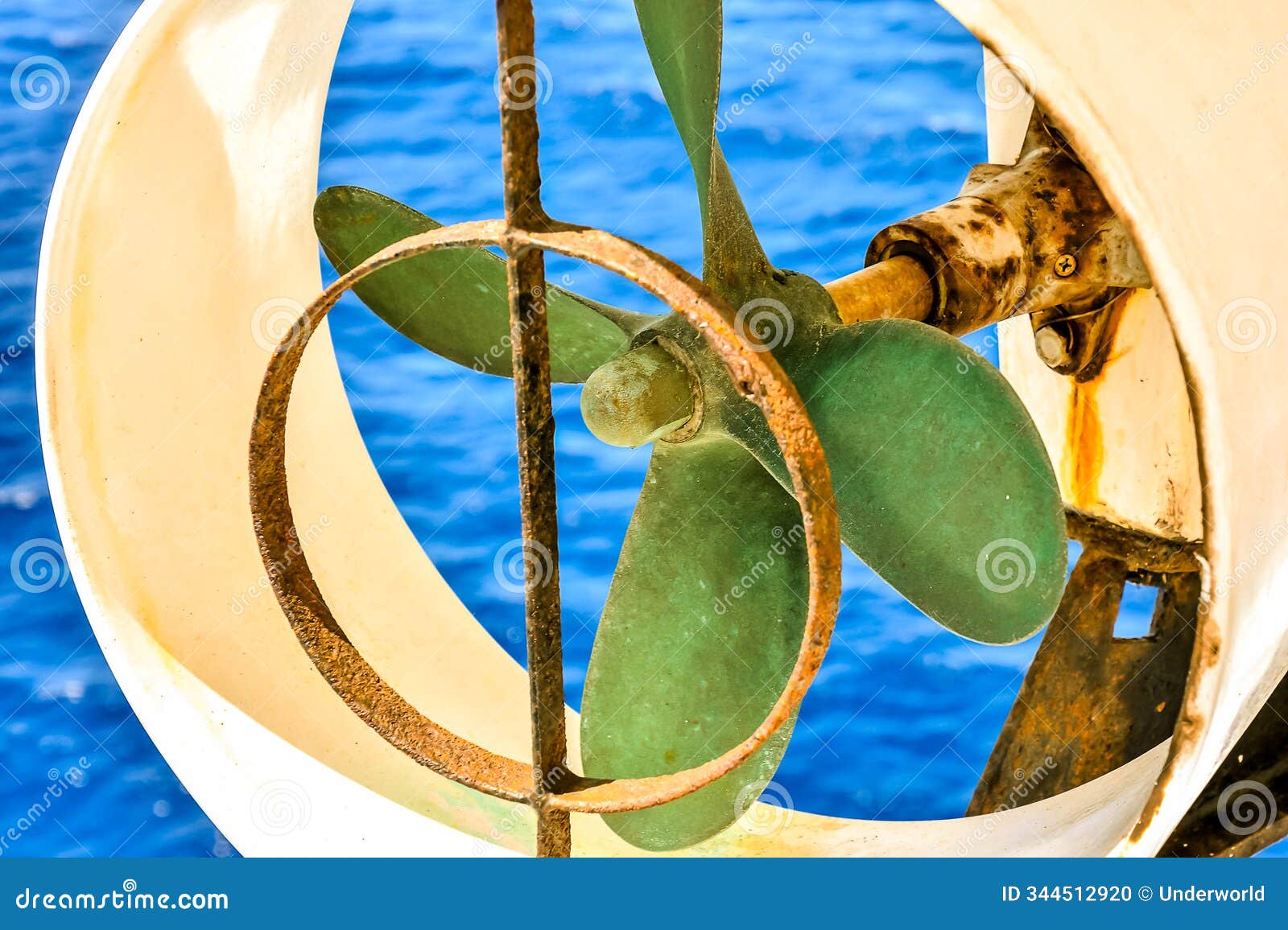 A Propeller is Shown in the Center of a White Circle Stock Photo ...