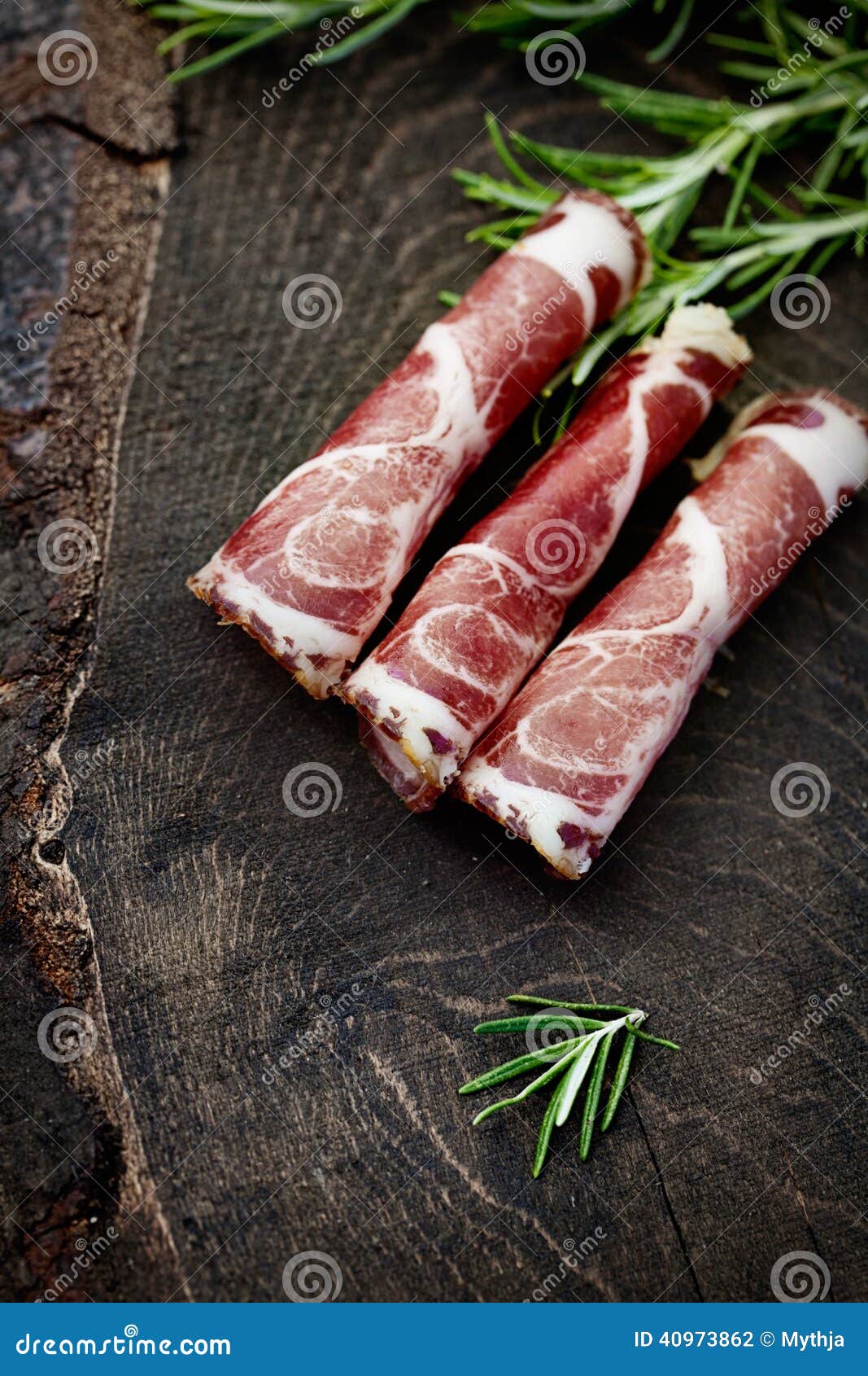 Prosciutto di Coppa fotografia stock. Immagine di lustrato - 40973862