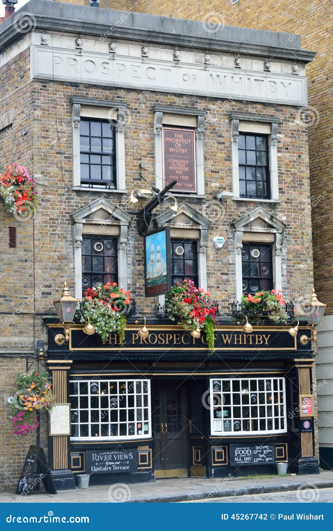 Prospect of Whitby Pub Wapping Editorial Photography - Image of fascia ...