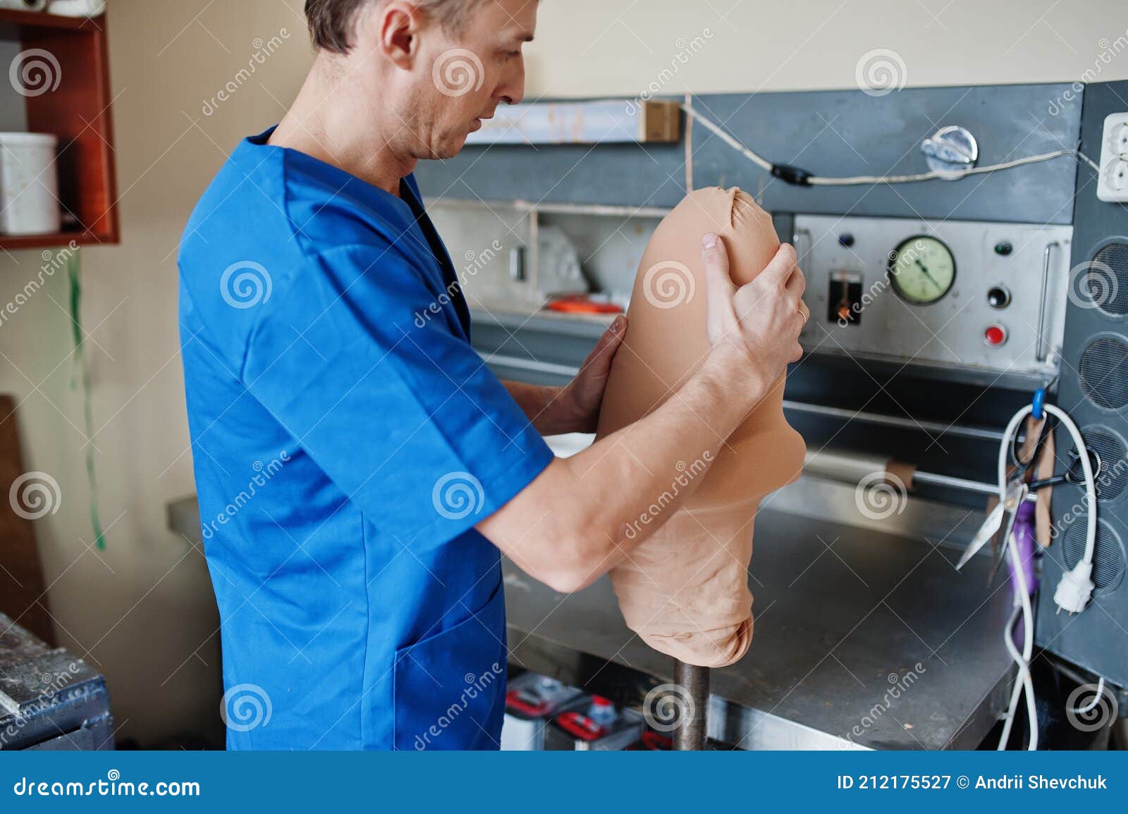 The prosthetist docotor stock image. Image of work, custom - 212175527