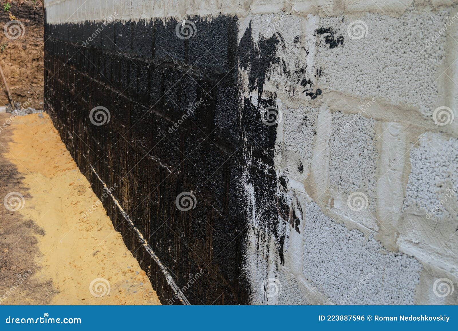 Protective Waterproofing Coating of Walls in Contact with the Ground ...