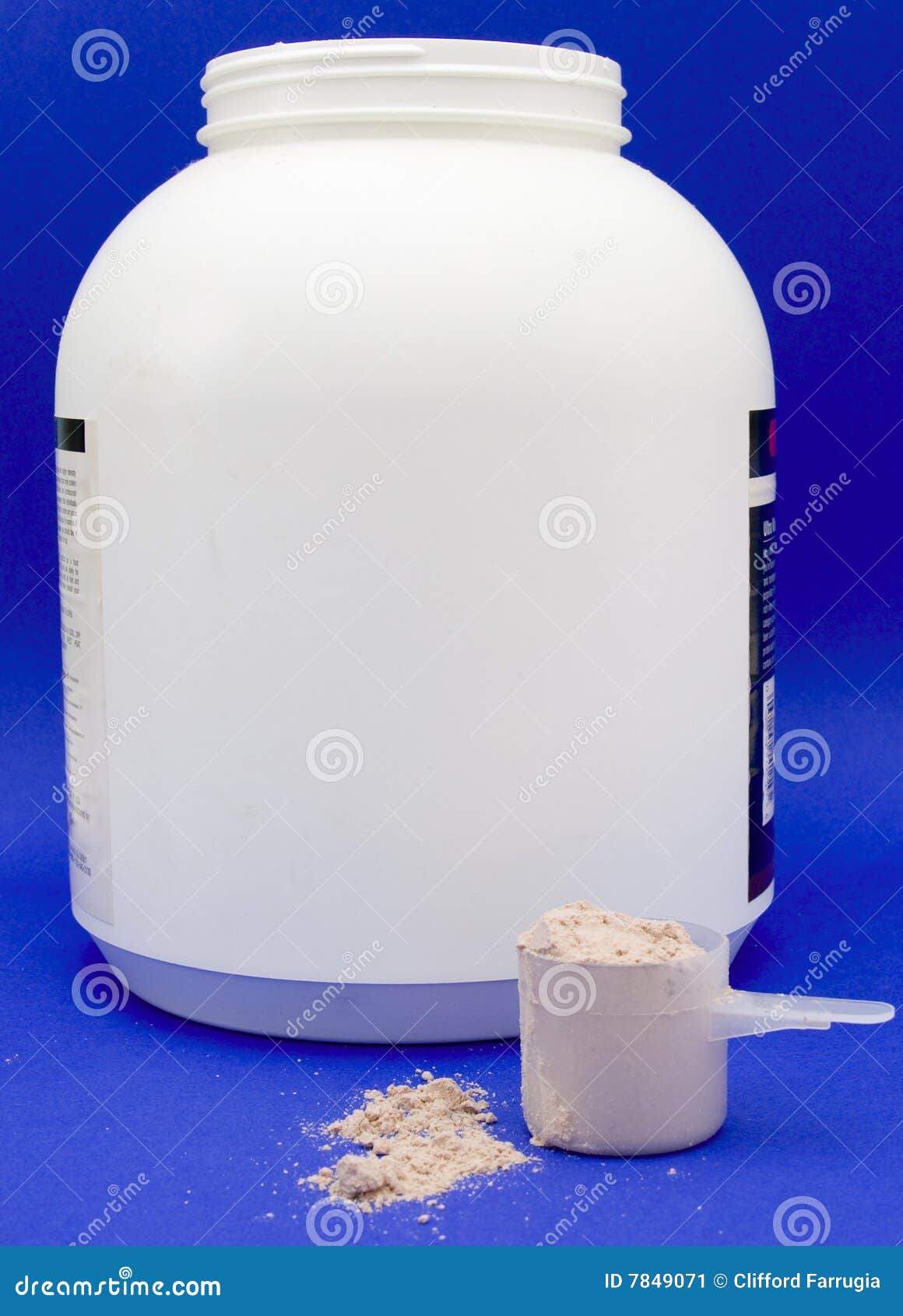 Protein shake with scoop stock image. Image of container - 7849071