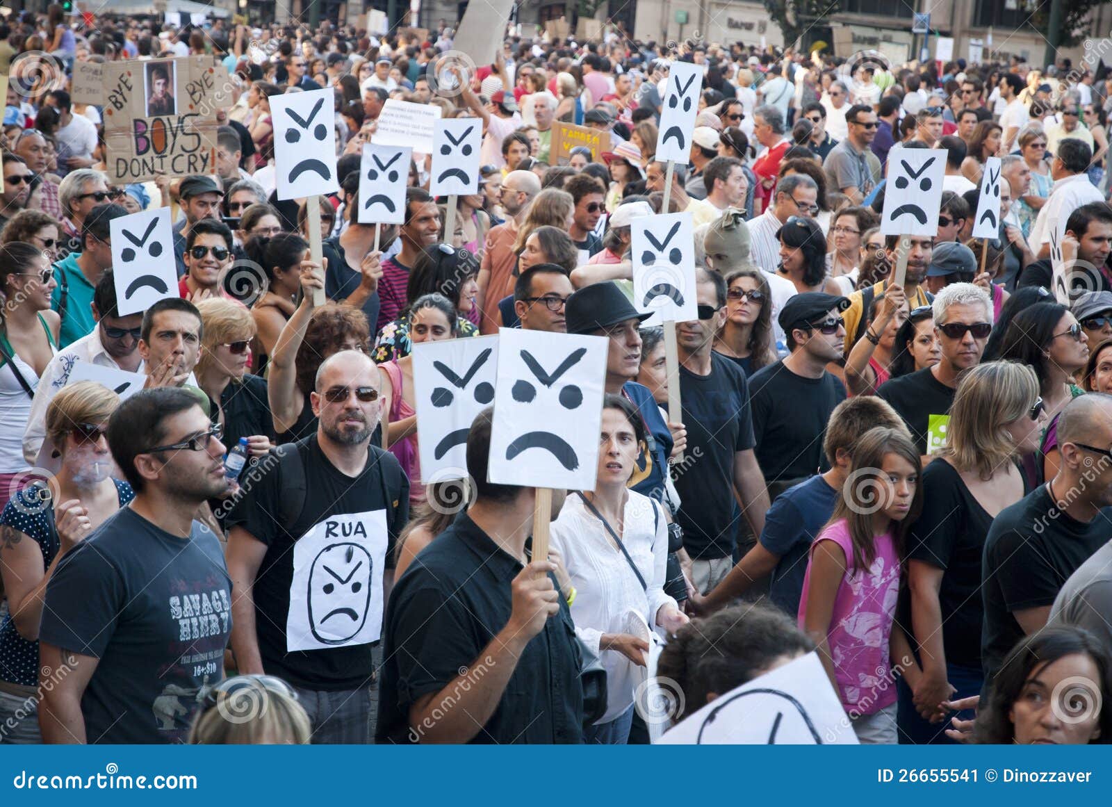 Protest Against Government Cuts, Porto Editorial Photo - Image of flag ...