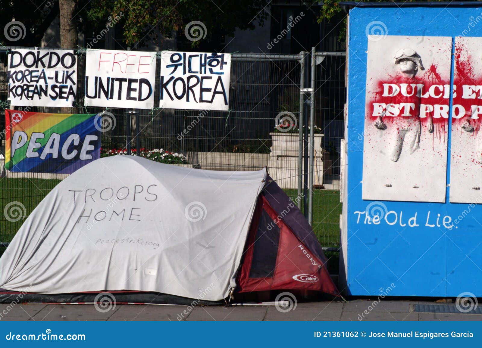 Protest Camp in Parliament Square 3 Editorial Photography - Image of ...