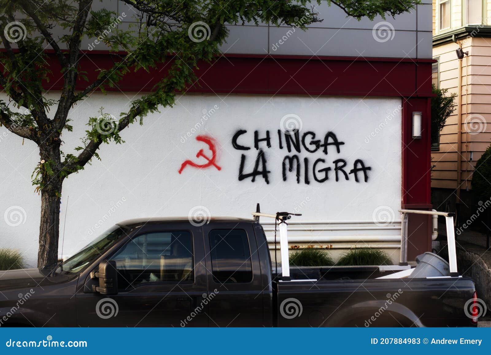 Protest Graffiti Reading Chinga La Migr Editorial Stock Photo - Image ...