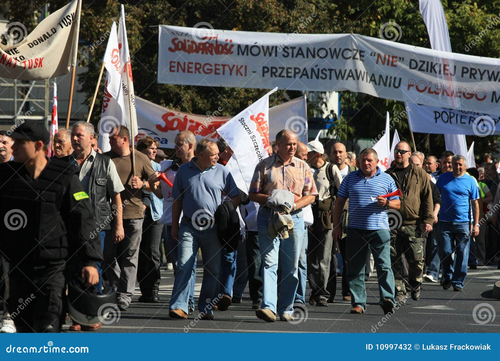 Protestation of workers editorial photography. Image of protest - 10997432