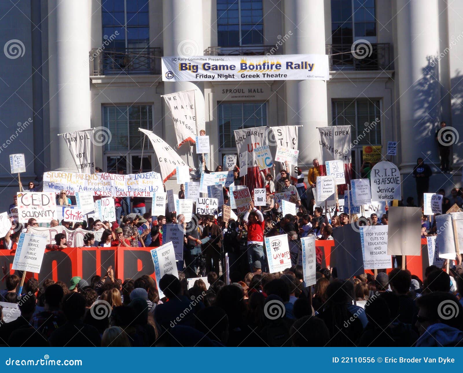 Protesters Rally on UC Berkeley Editorial Photo - Image of march ...