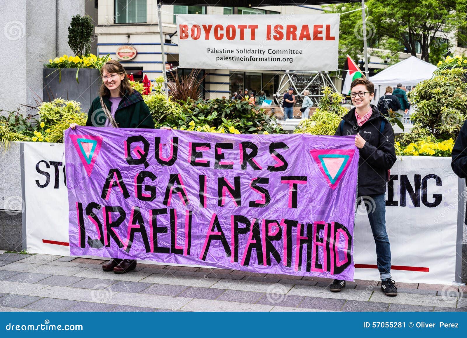 Boycott Israeli Apartheid Stickers And Free Palestine Badges Editorial ...