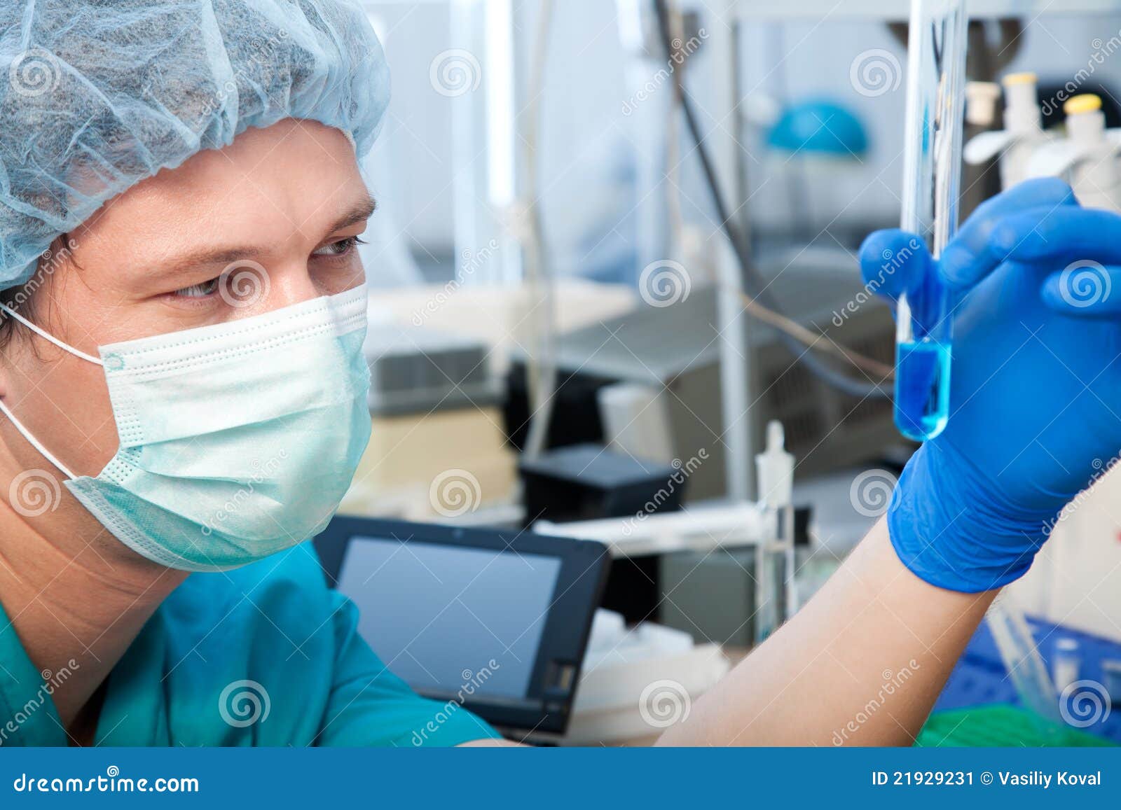 Prova di laboratorio immagine stock. Immagine di chimica - 21929231